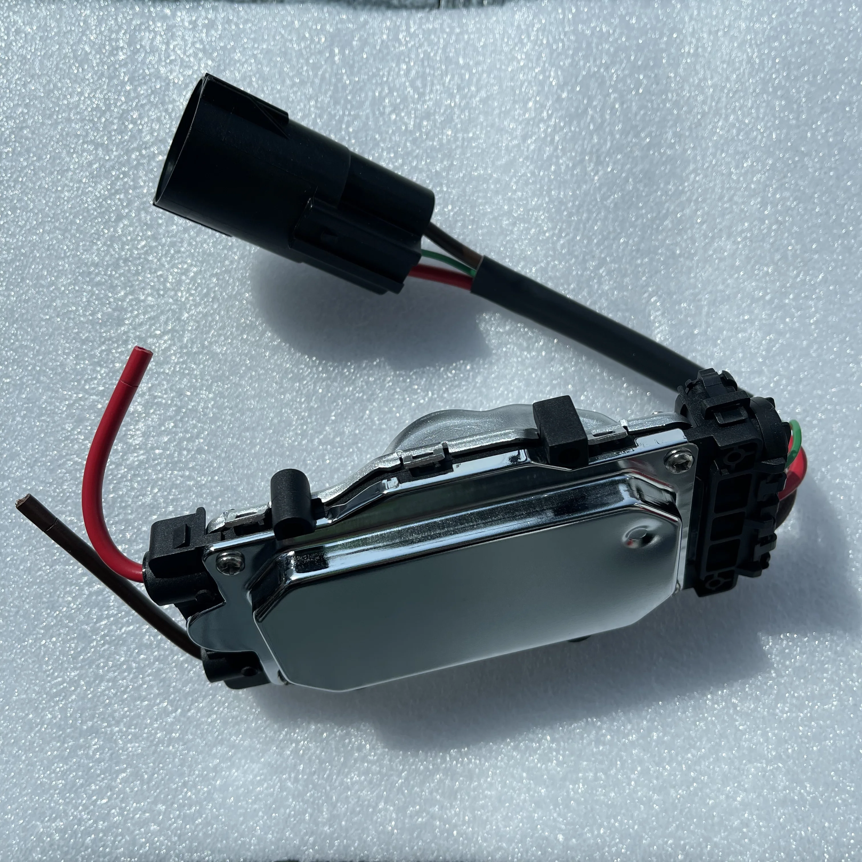 Car Radiator Cooling Fan Control Module for Ford Volvo S40 MAZDA 3