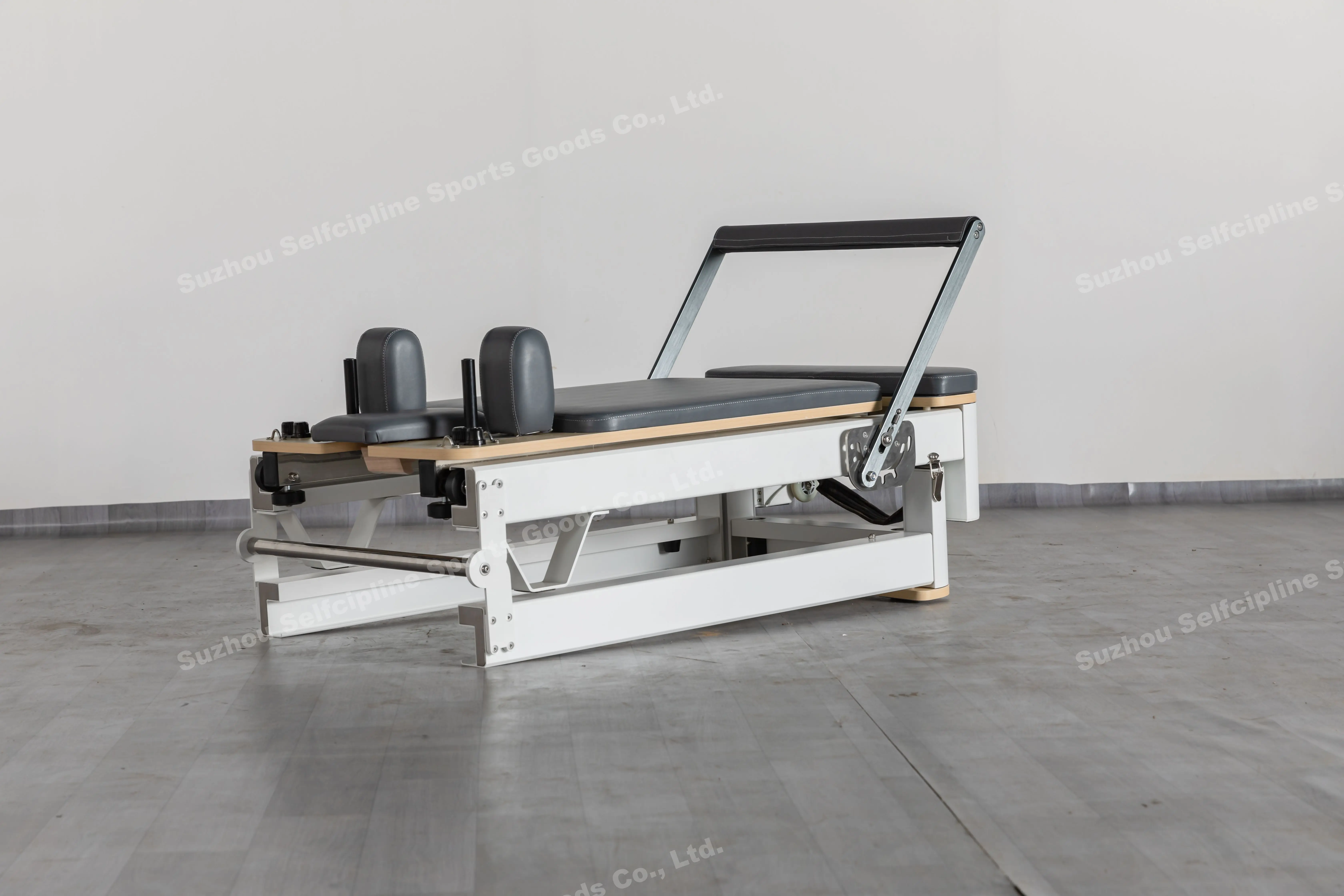 Foldable Pilates Reformer - Aluminum Frame & Customizable