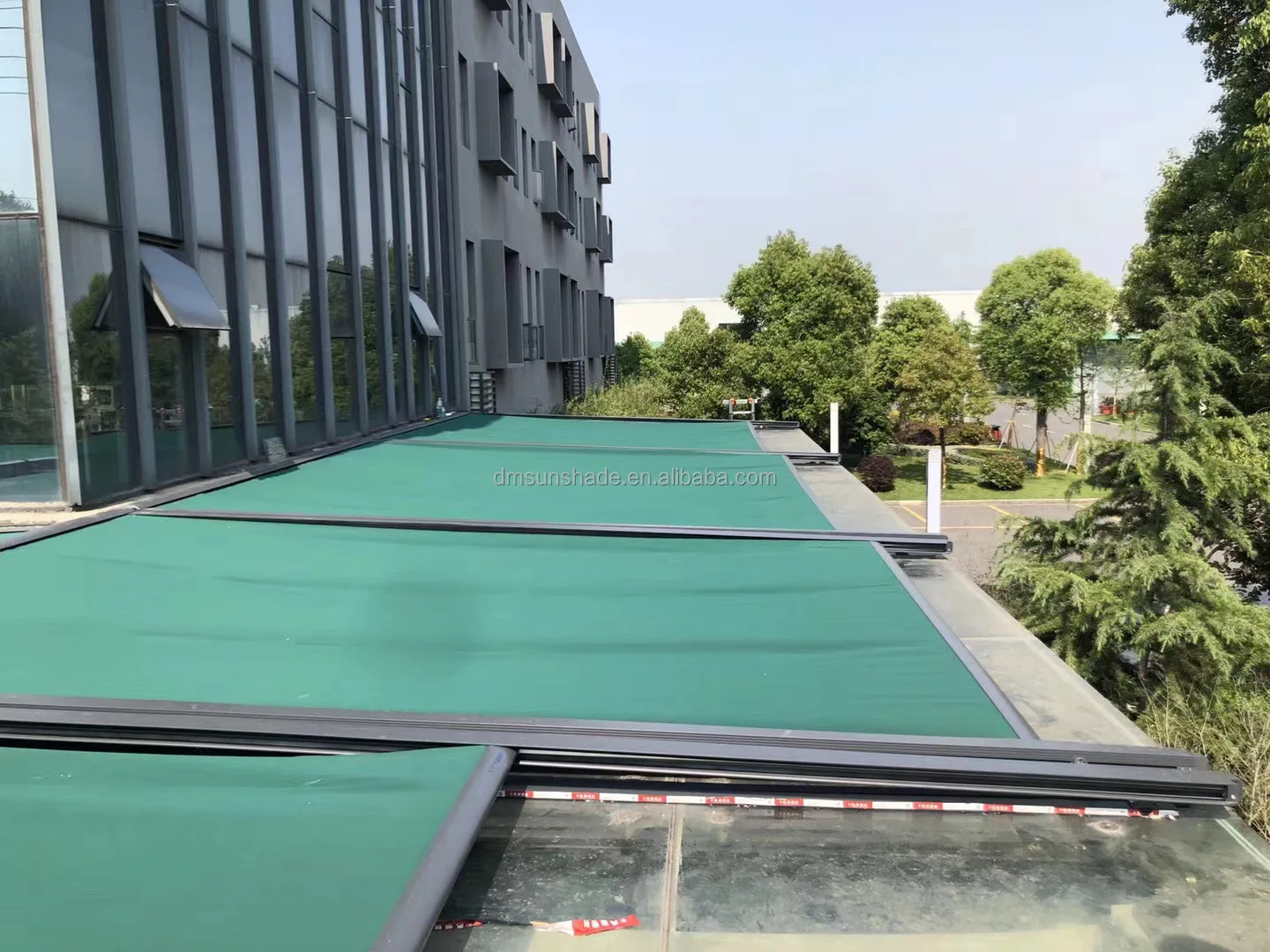 Outdoor Electric LED Retractable Roof Pergola & Components
