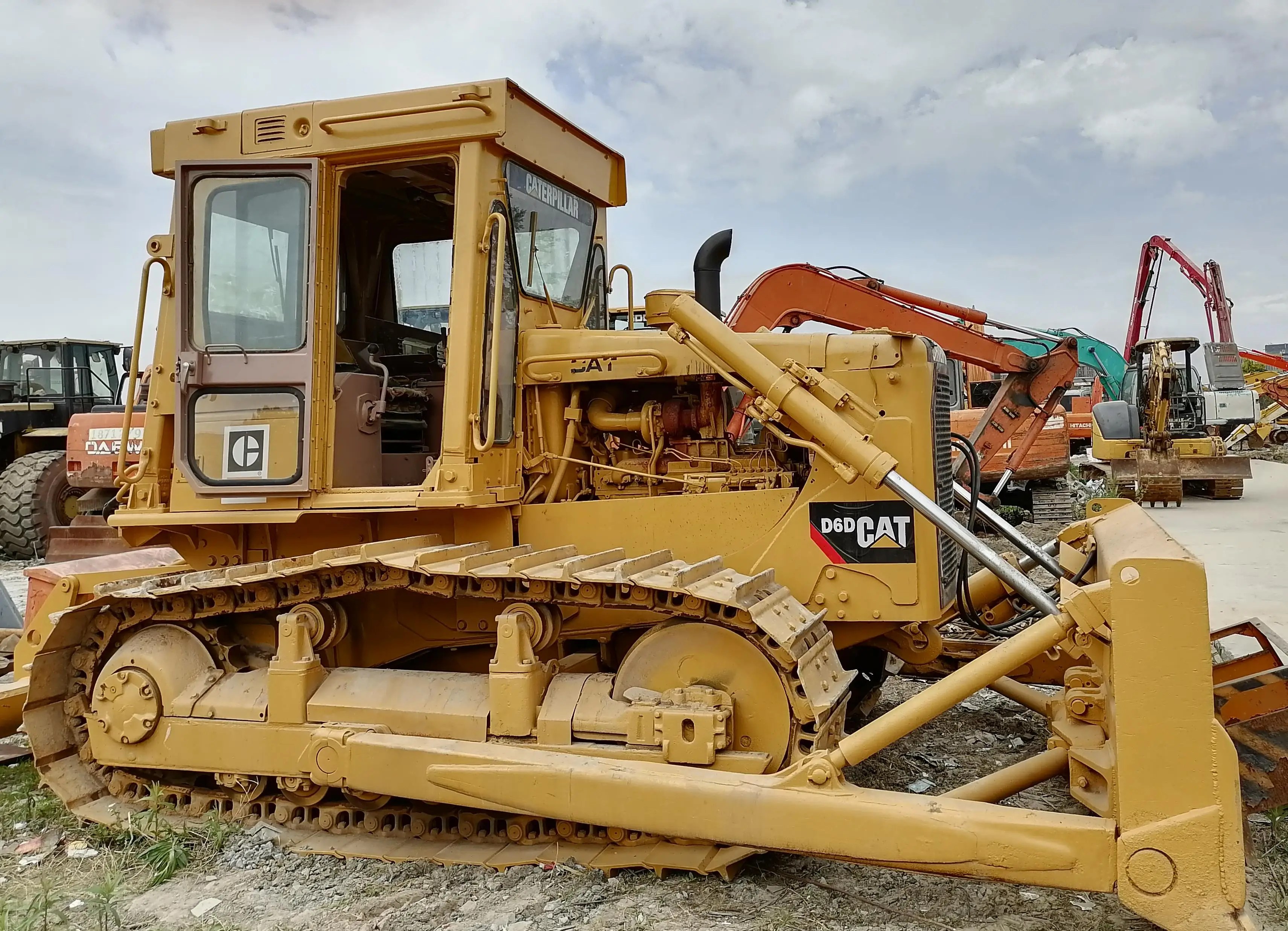 Cat Dozer Machinery D8R Bulldozer Caterpillar D8R Cheap Price Dozer ...