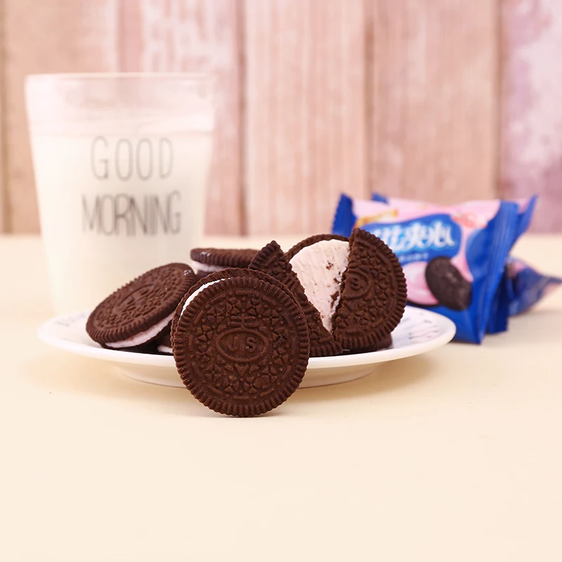 Wholesale Sandwich Strawberry Biscuits Chocolate Sandwich Halal Snacks ...