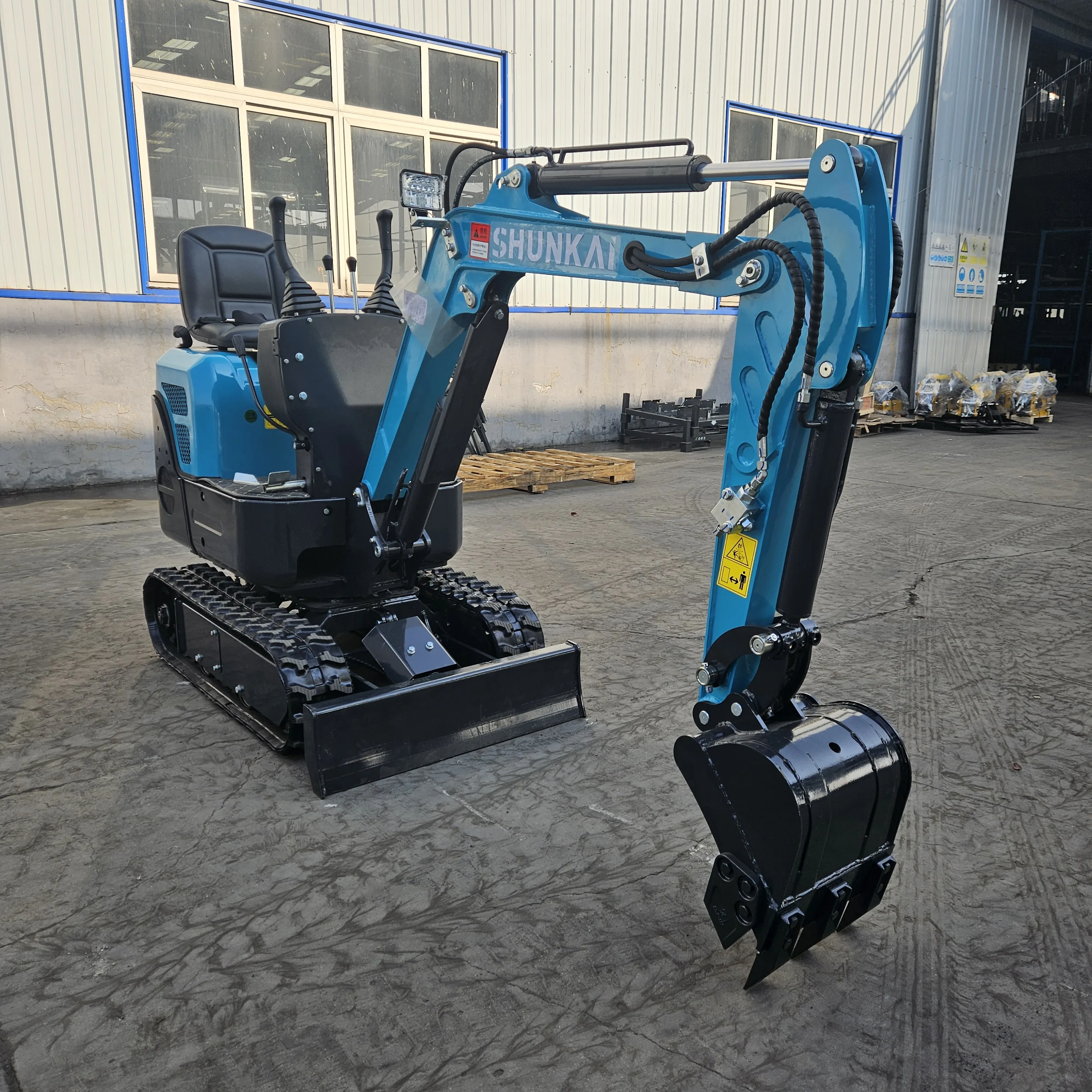 Kubota Engine Small Mechanical Digger 0.8 1.5 1.2 Ton Closed Cabin 1 ...