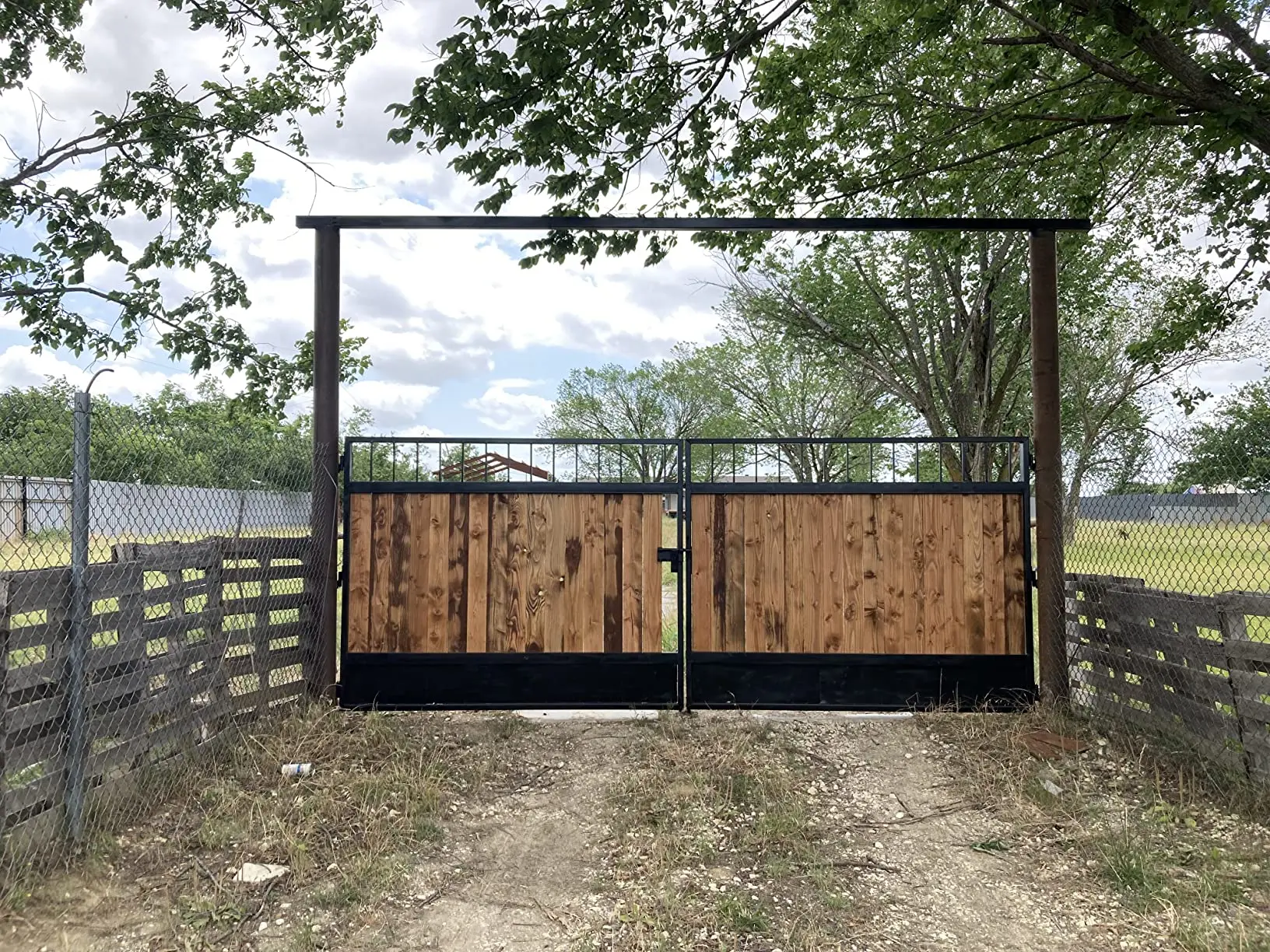 Cylindrical Heavy Duty Gate Hinge Shaft Carbon Steel Iron Welded Door ...