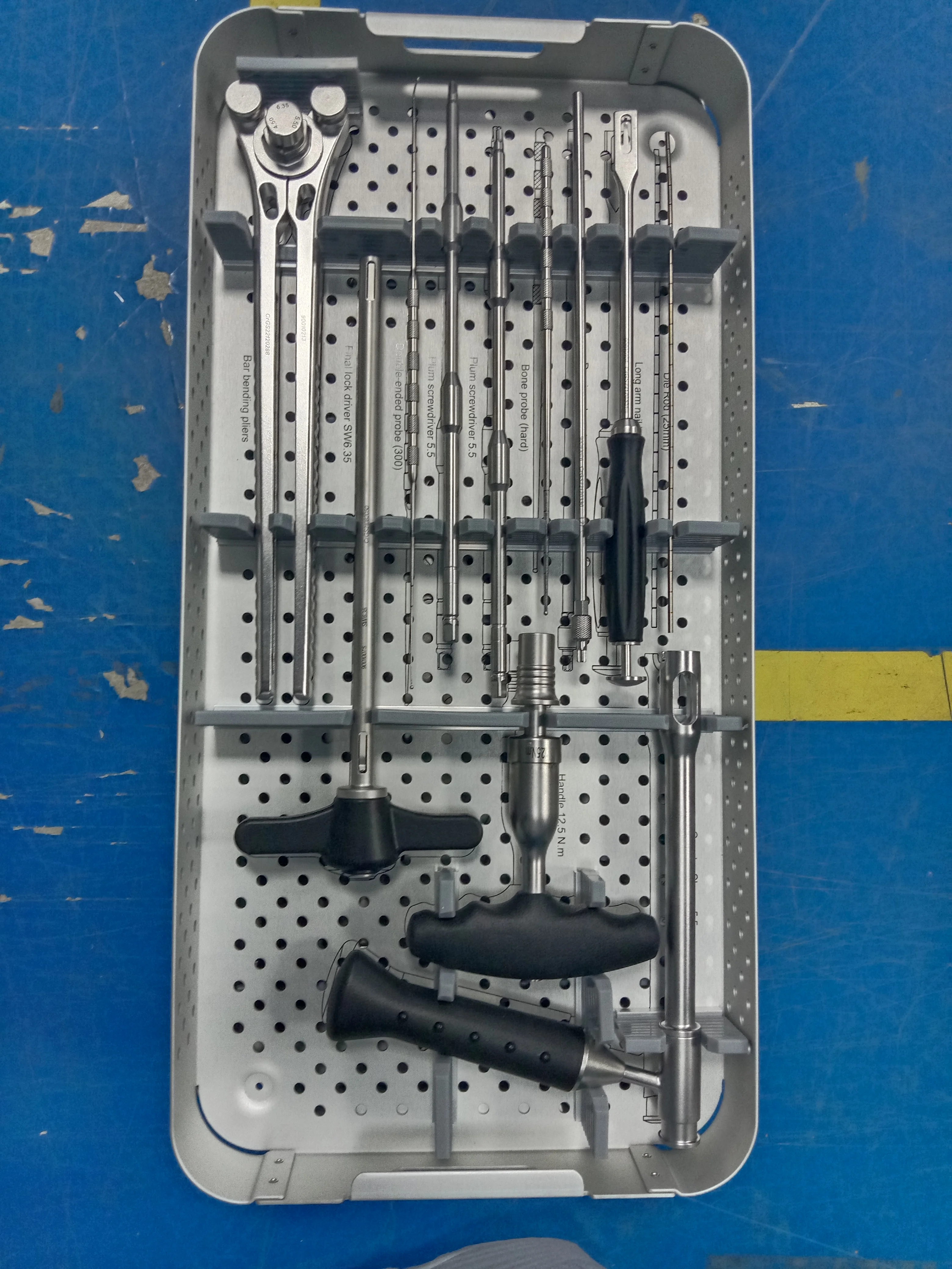 Professional Orthopedic Metal Surgery Instrument Set 5.5 Pedical Screw ...