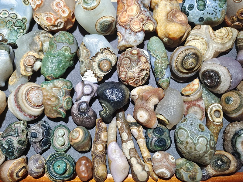 Wholesale Gobi Agate Eye Gemstones - Natural Healing Stones