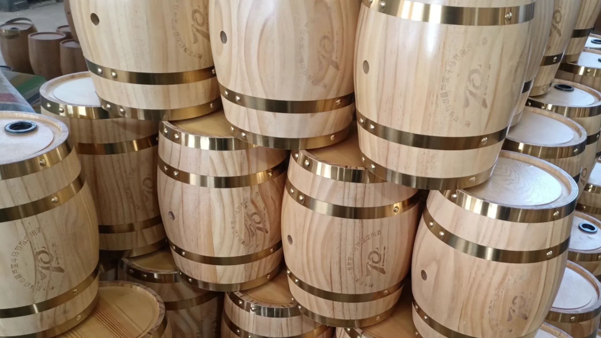 2 1-liter Barrel Cocktail Tequila Spirit Whiskey Dispenser With Stand ...