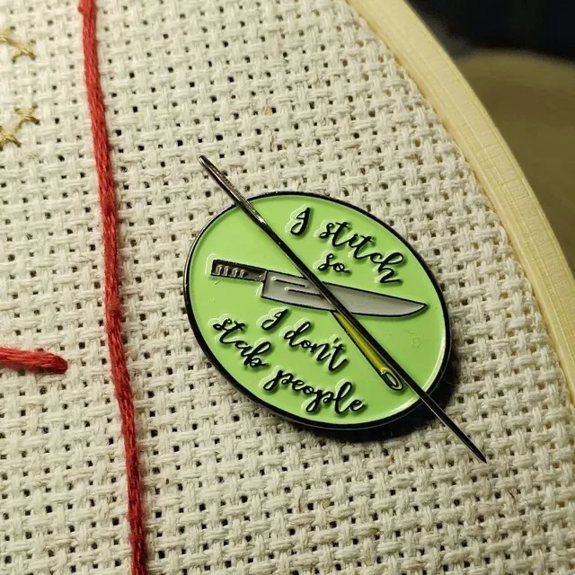 Custom Magnetic Gold Metal Hard Enamel Pins - Stable & Exclusive