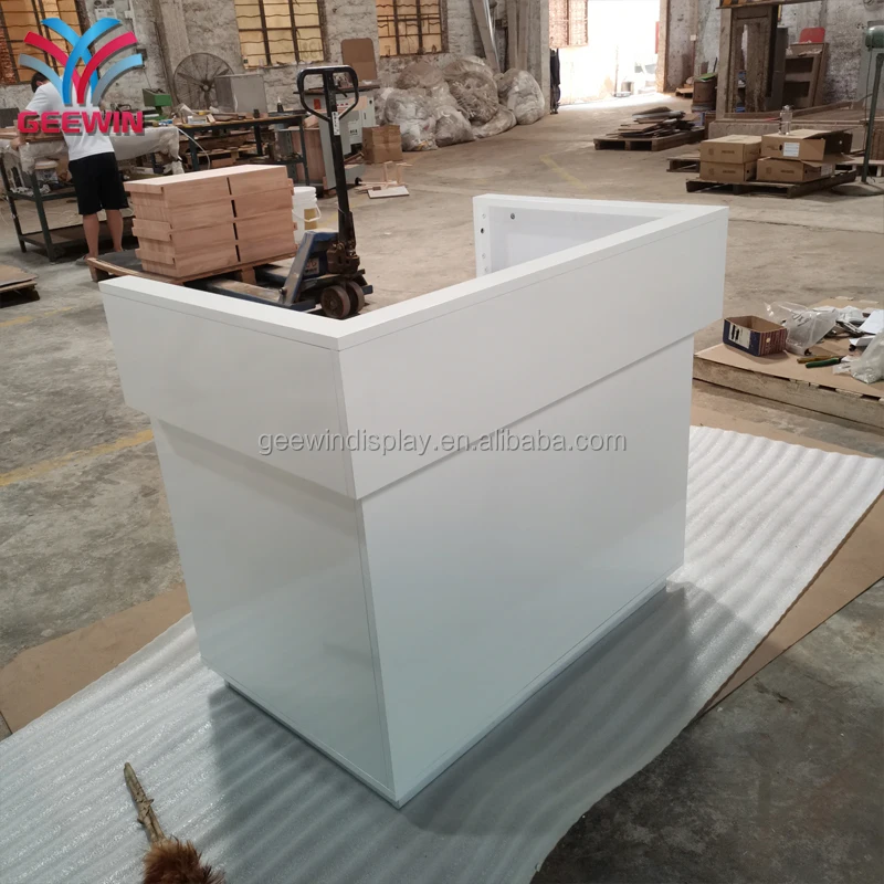 Shop Our Modern Cash Drawer Designs for Retail Success