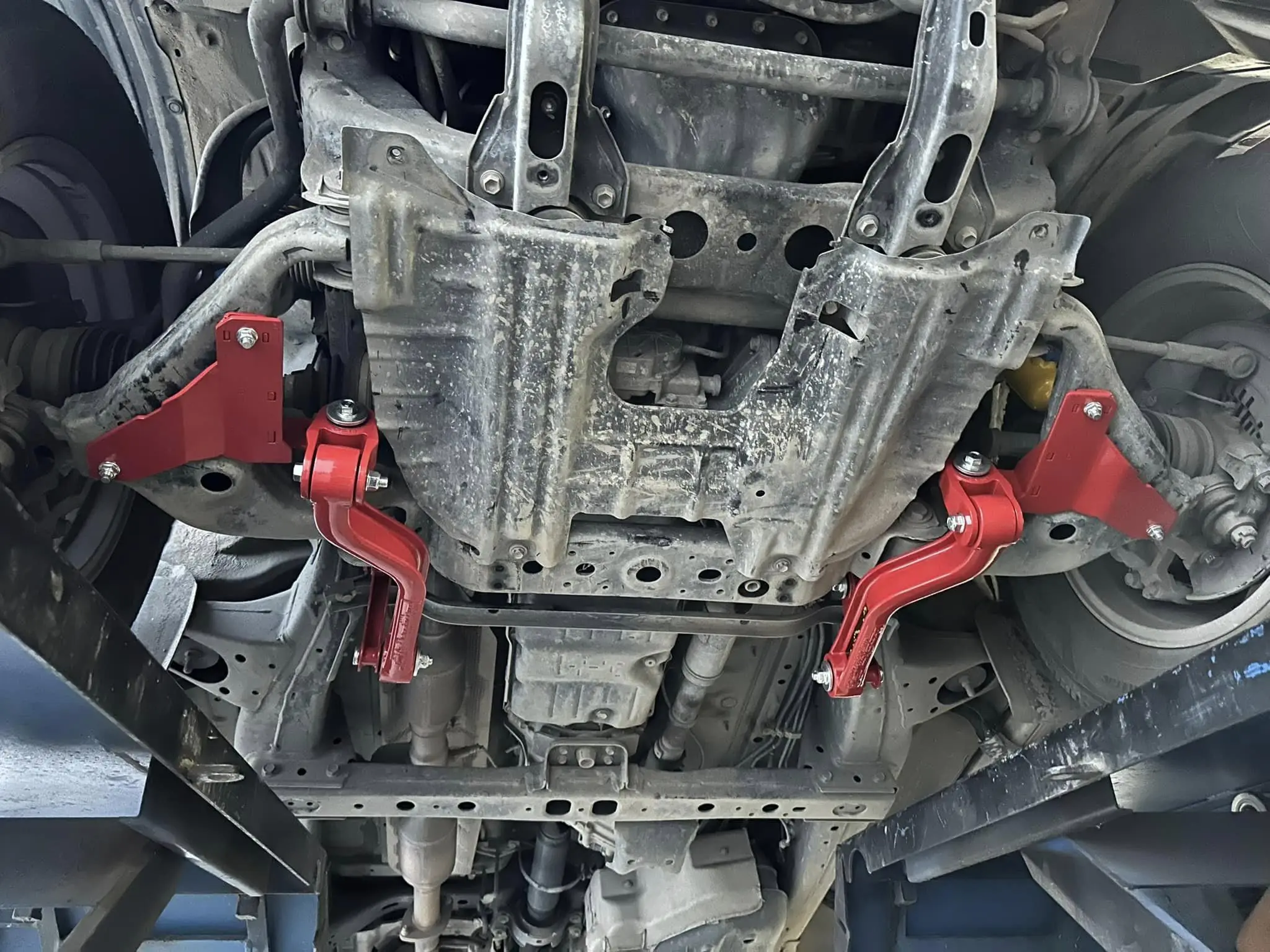 Car Accessories 2024 - Front Suspension Balance Arm for Toyota Hilux ...