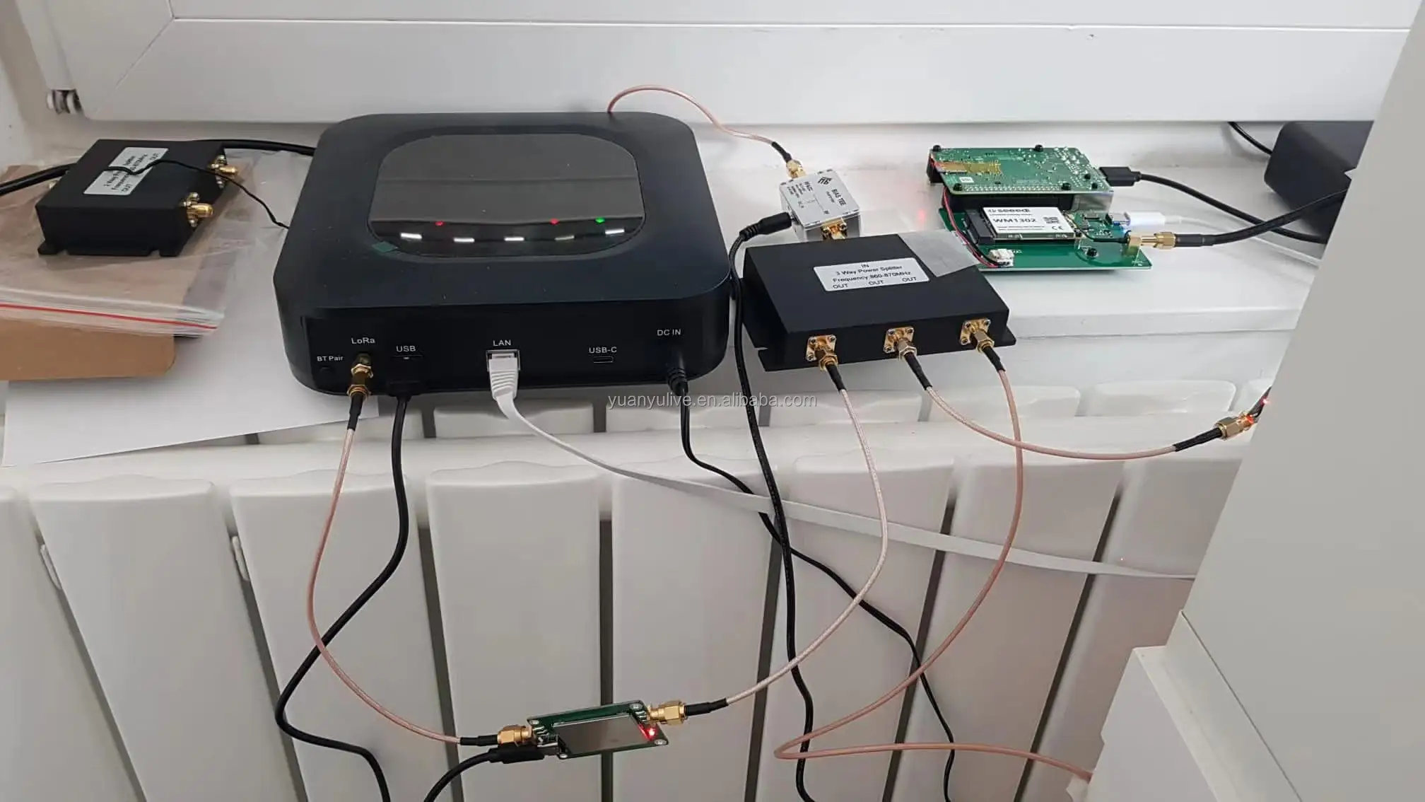 4 Way Power Splitter Low Insertion Loss Telecommunications 868mhz ...