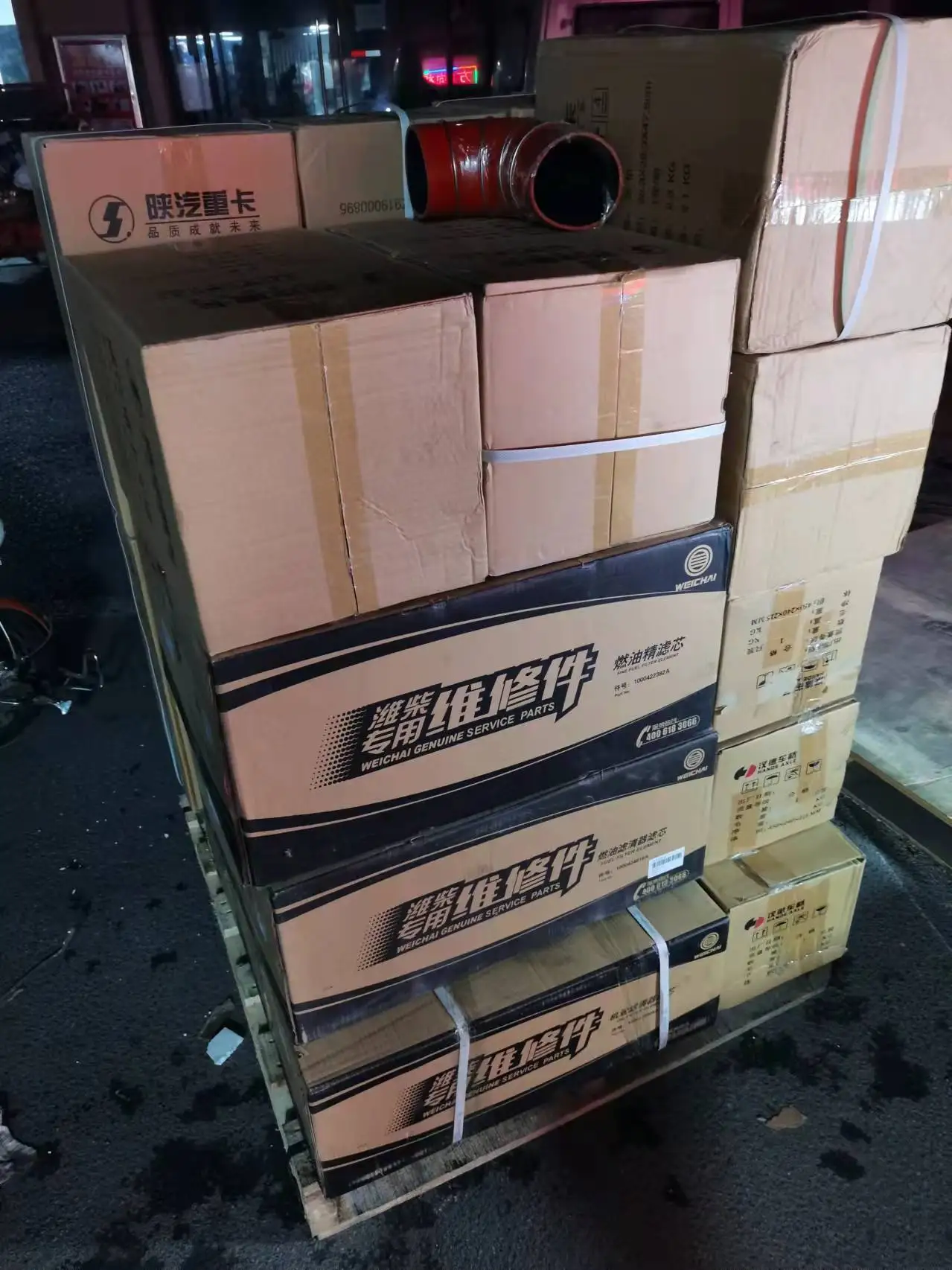 Shacman Truck Engine Fuel Filter - Oil-Water Separator