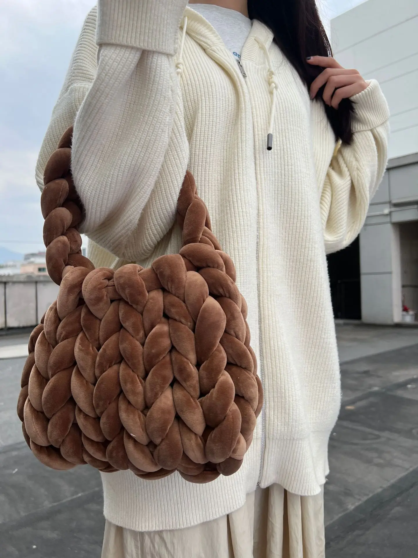High Quality Chunky Knit Crochet Purse Outfit Inspo Chunky Yarn ...