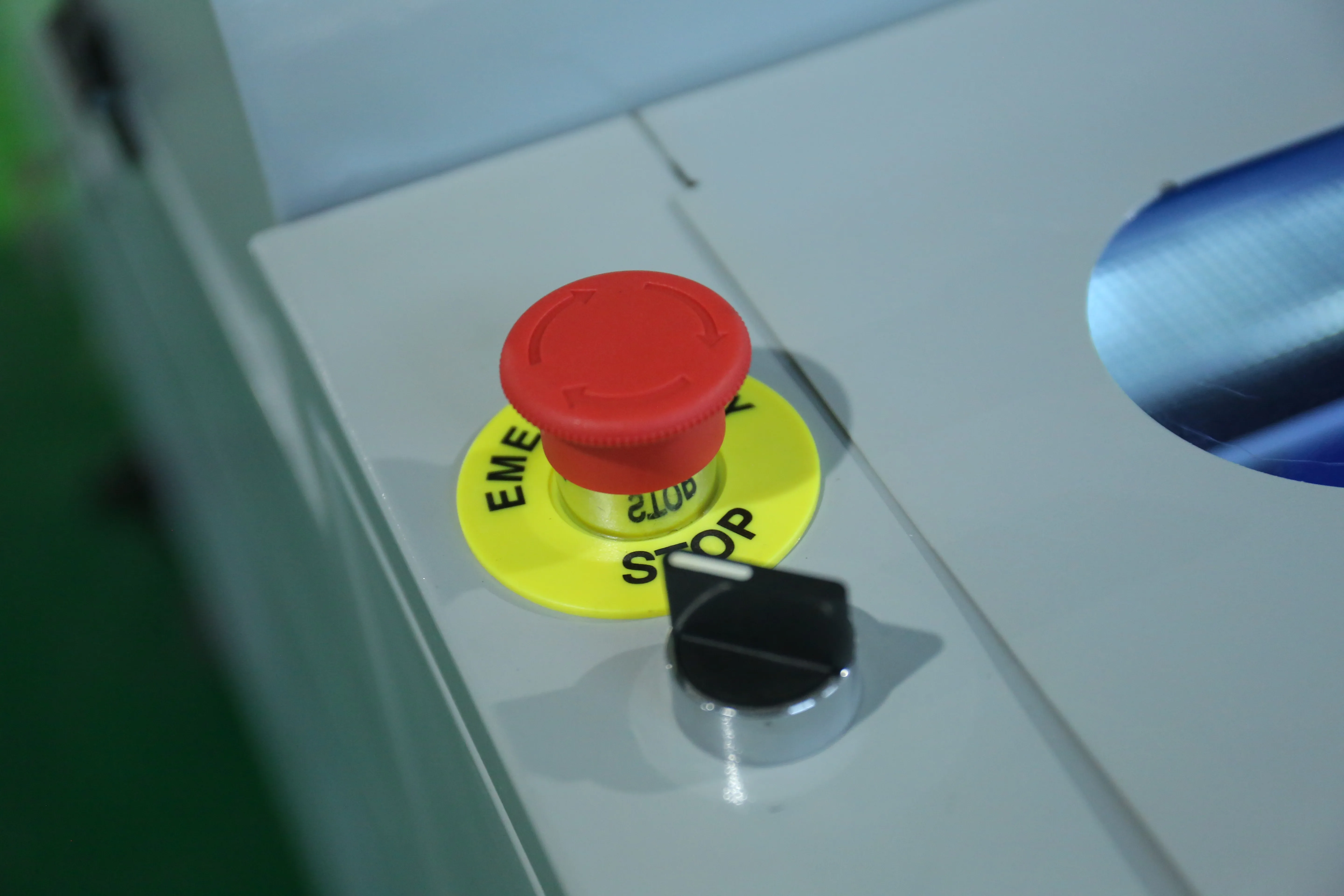 Double 100 High Speed 30m/min Small Size Uv Varnish Coating Machine Led ...