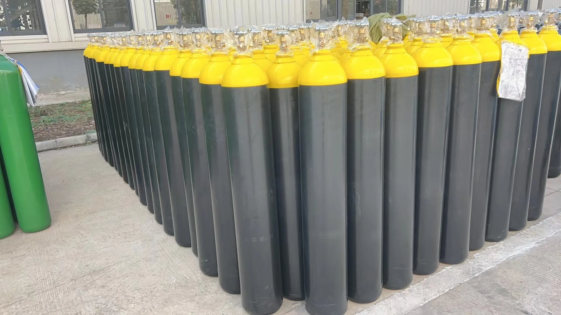 ISO9809-3 Standard 50L 150bar Steel CO Gas Bottle W/cga350 Valve