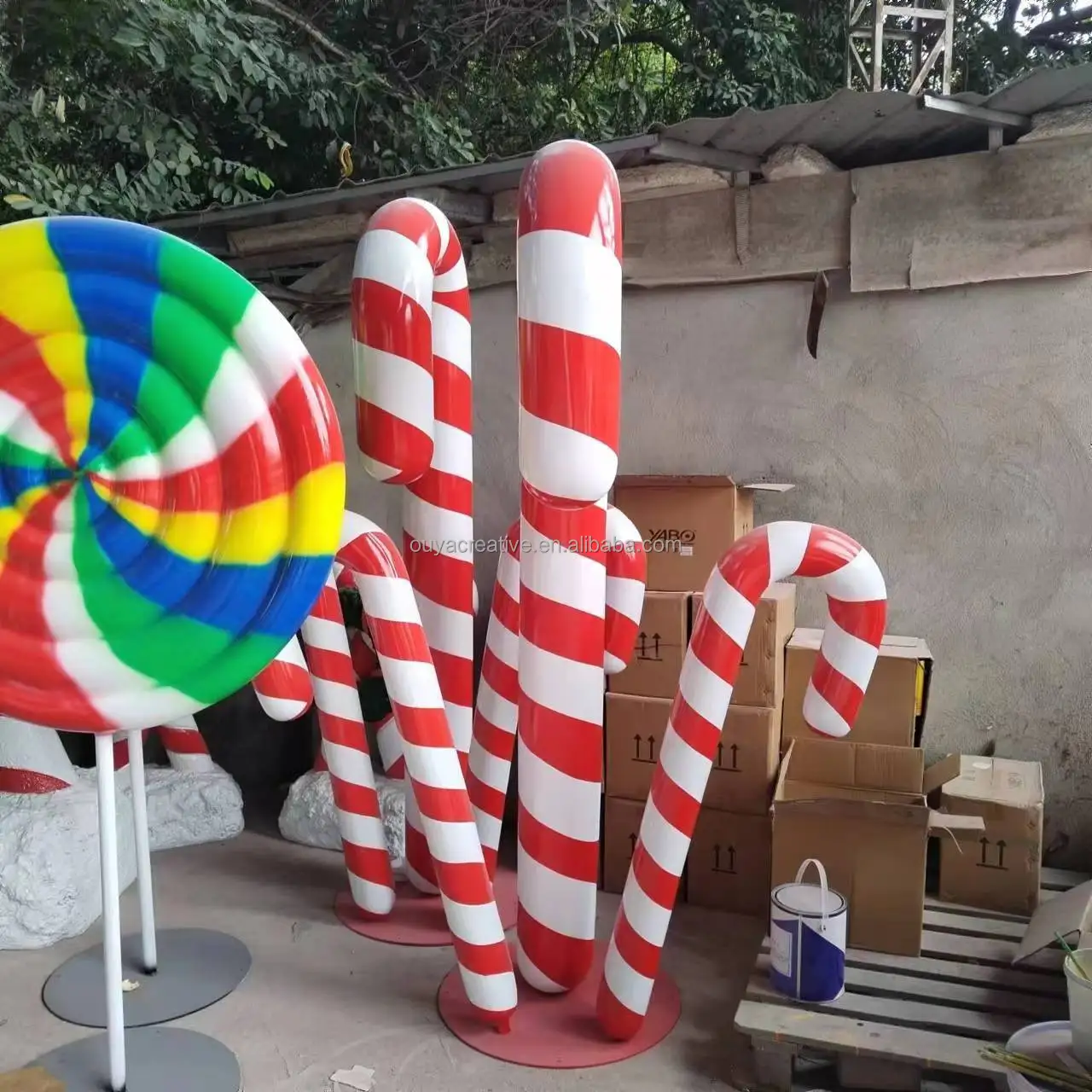 Large Outdoor Commercial Fiberglass Candy Cluster Sculpture For ...