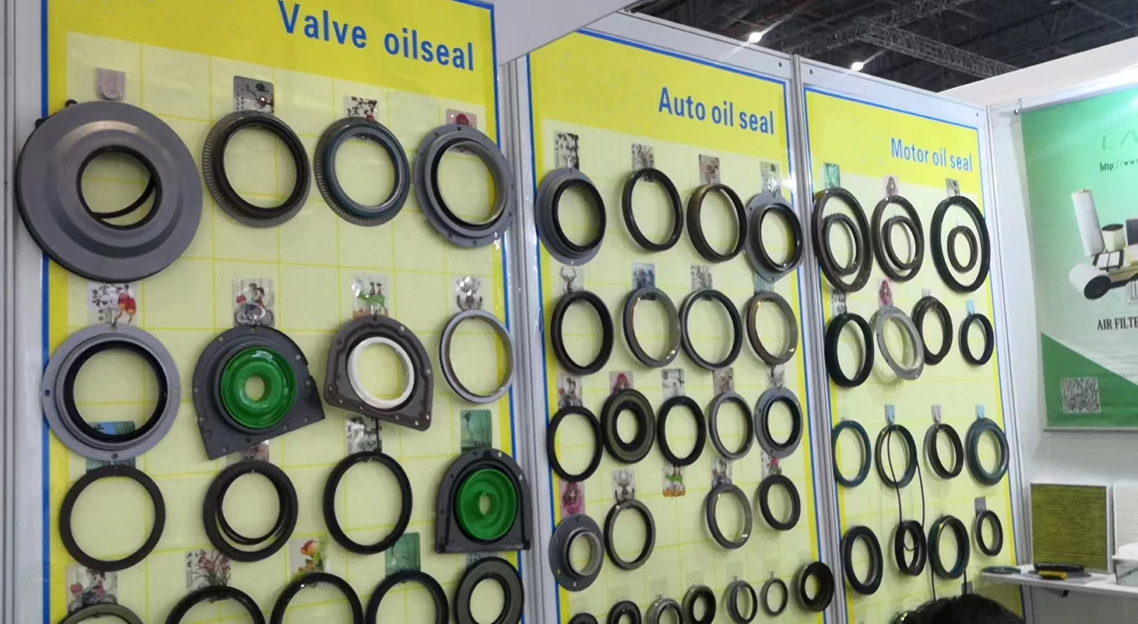 Truck Wheel Hub Oil Seal OEM 4531748 4448426 46303 - High Quality