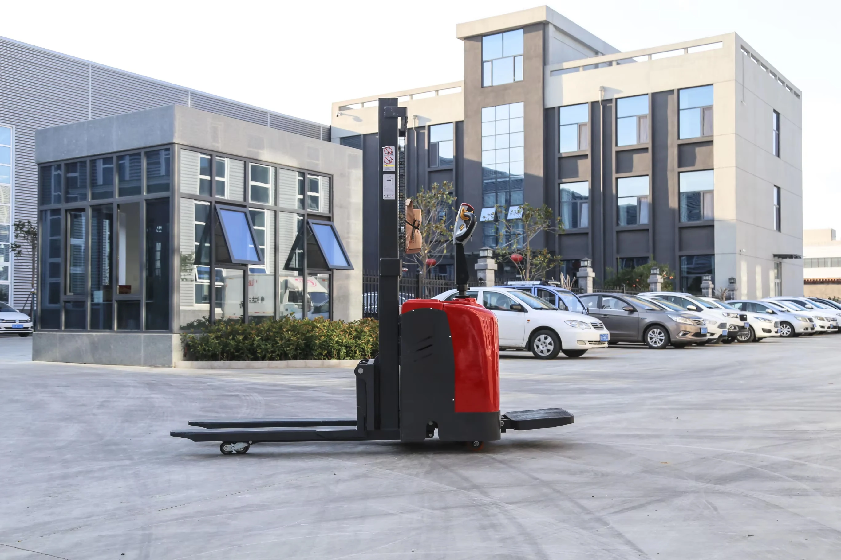 Warehouse Use Selflift Stacker Simple Operation Electric Stacker 1.5ton ...