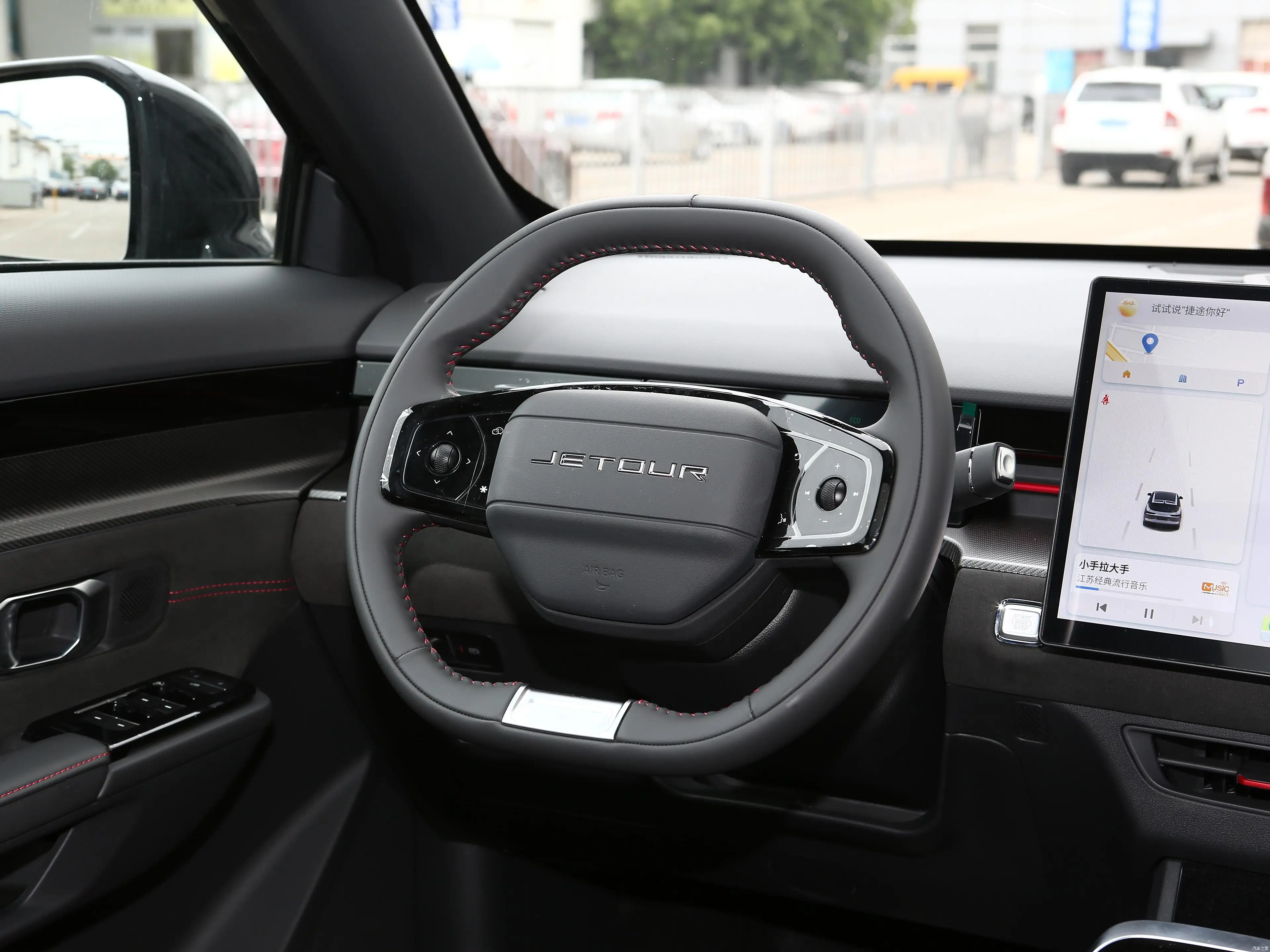 A Plug-in Hybrid Five-seater Suv Made In China,The Jetway X70 - Buy New ...