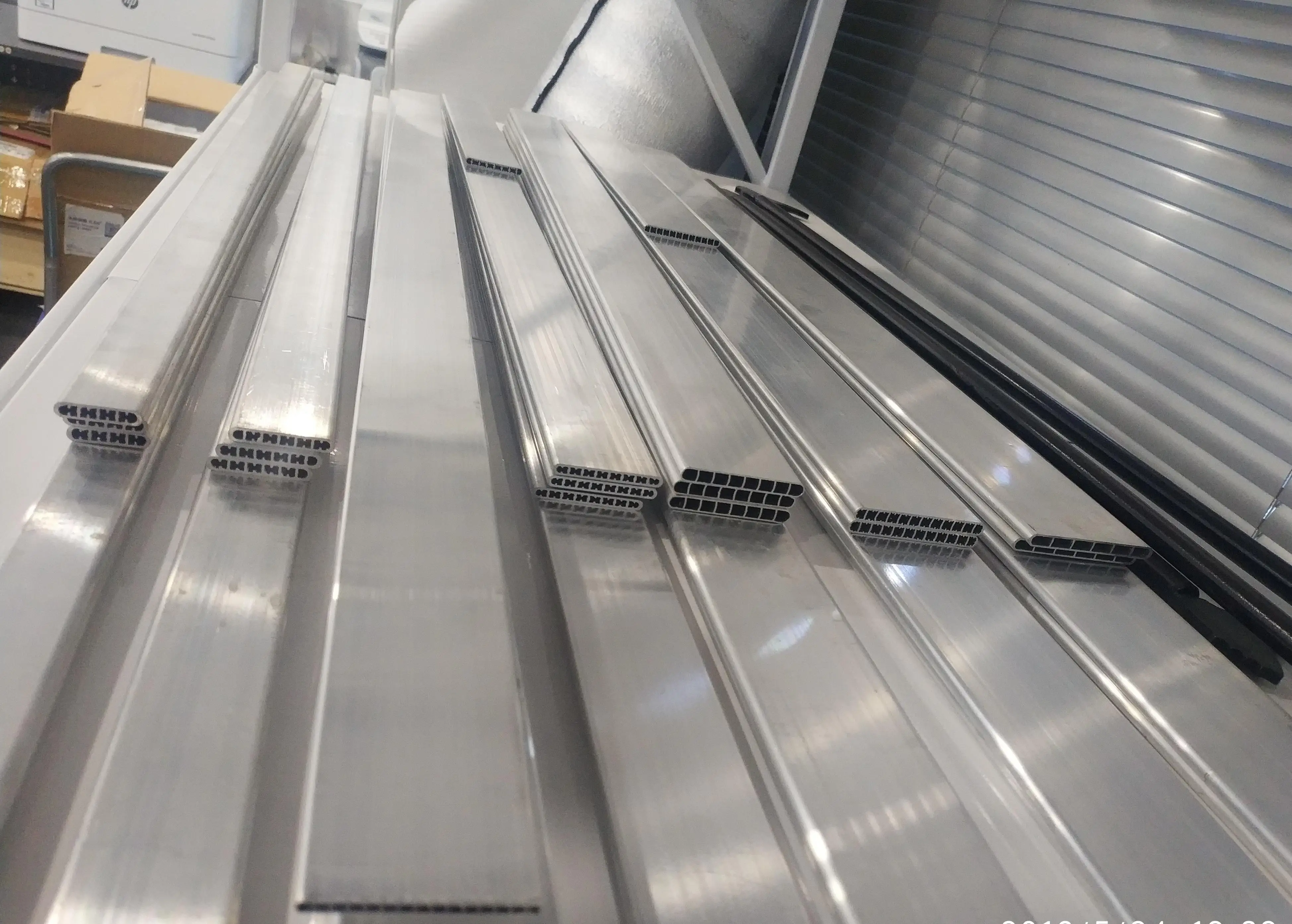 Microchannel Aluminum 1000 Series H112 Micro Multiport Parallel Flow ...