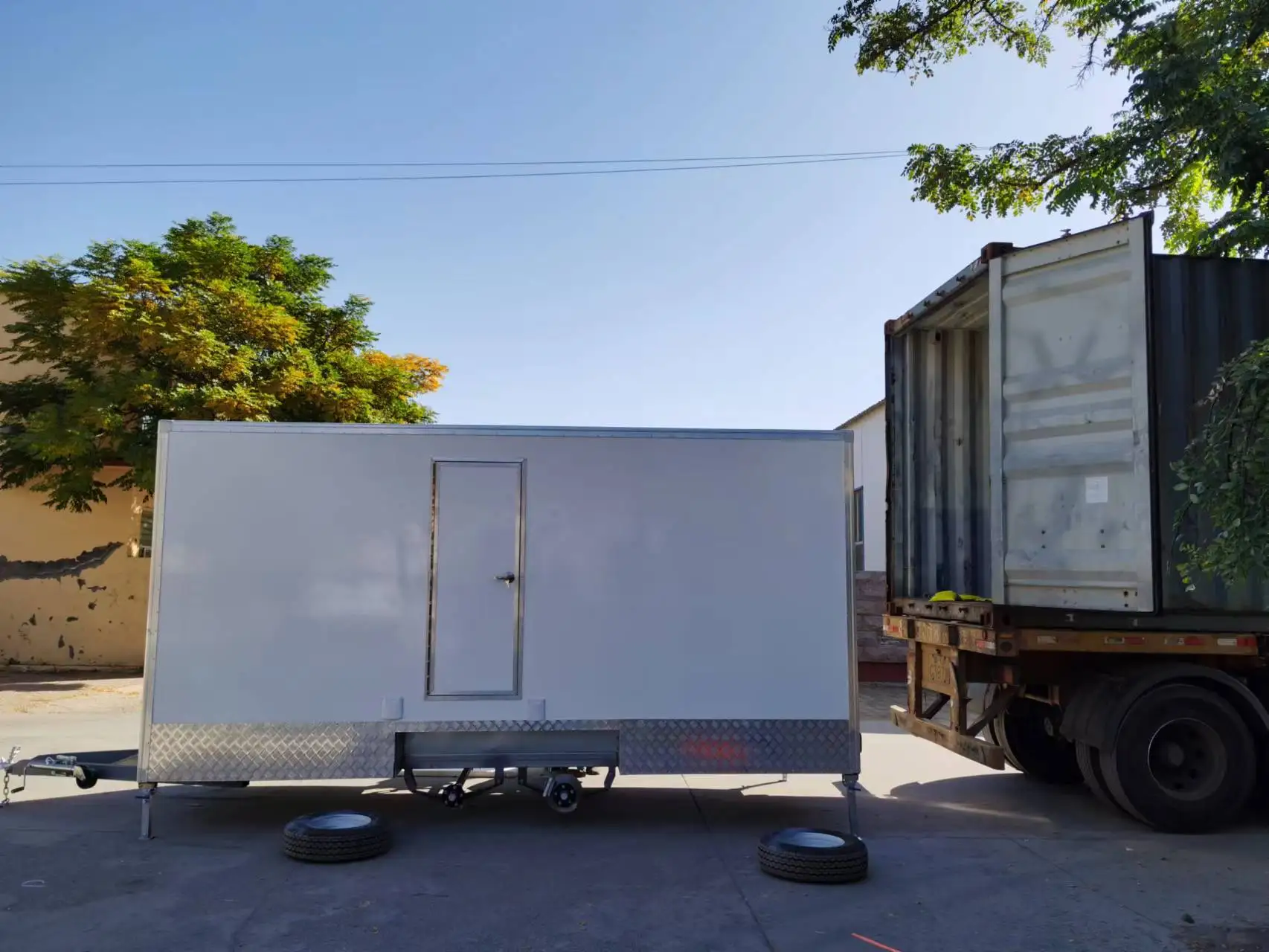NEWWIN Vip Mobile Toilet Trailer Luxury for Sale Toilet-trailer and ...