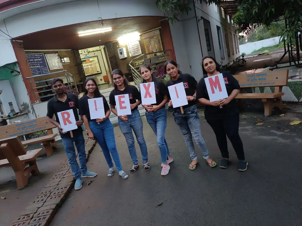 High Quality Ultra Thin Pads Sanitary Pad Making Machine With New ...