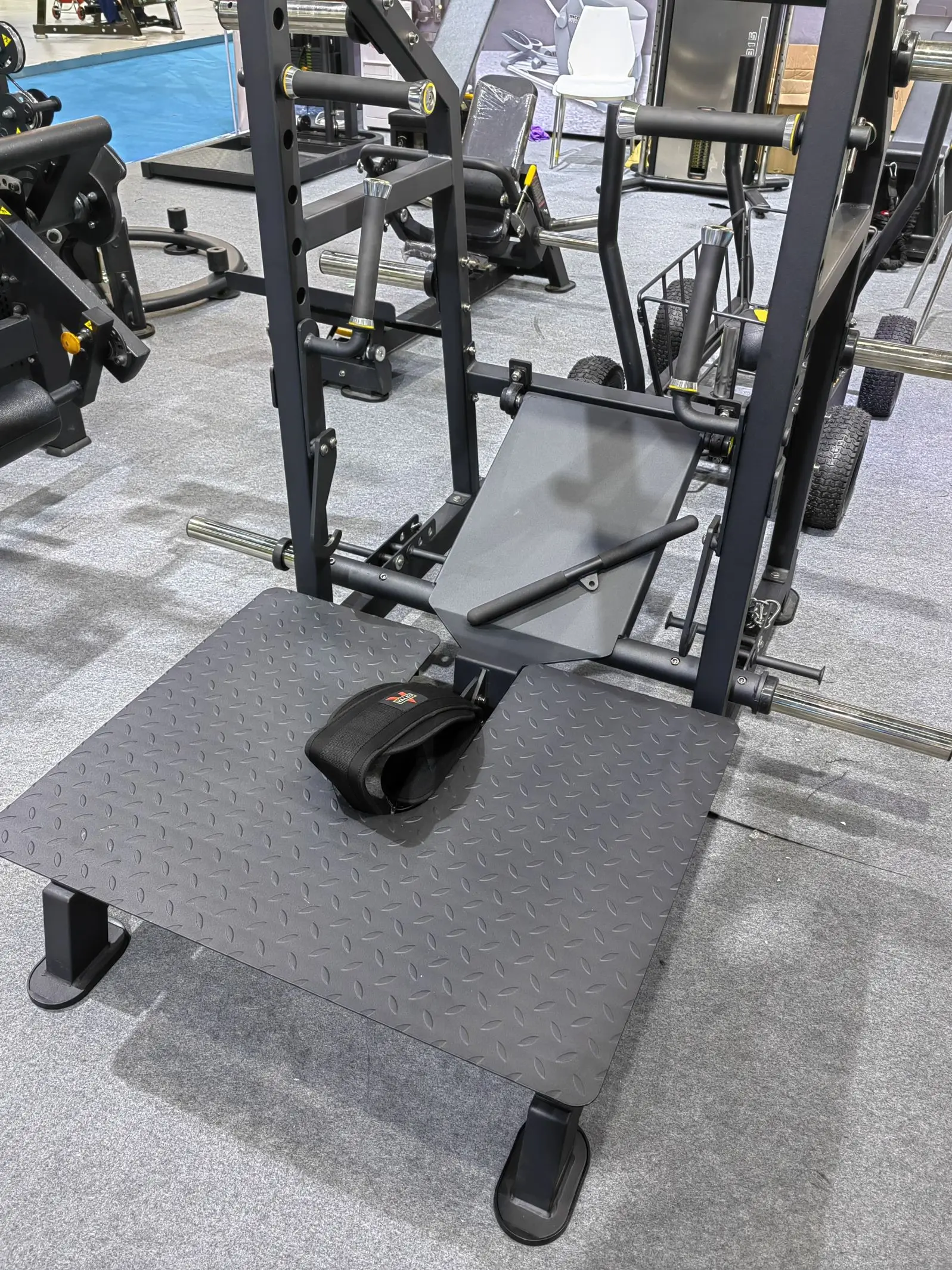 BM021A Glute Lifting Machine Commercial Treadmill Gym Fitness Equipment ...