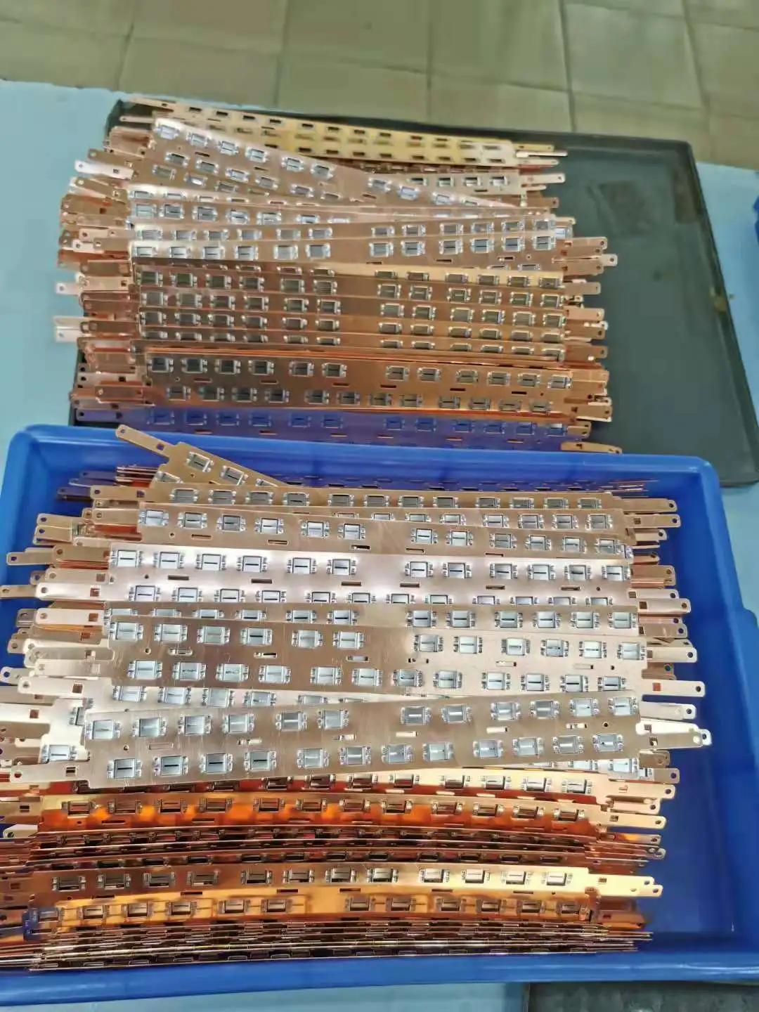 Lithium Rack Busbars - Efficient 18650 Battery Connectors