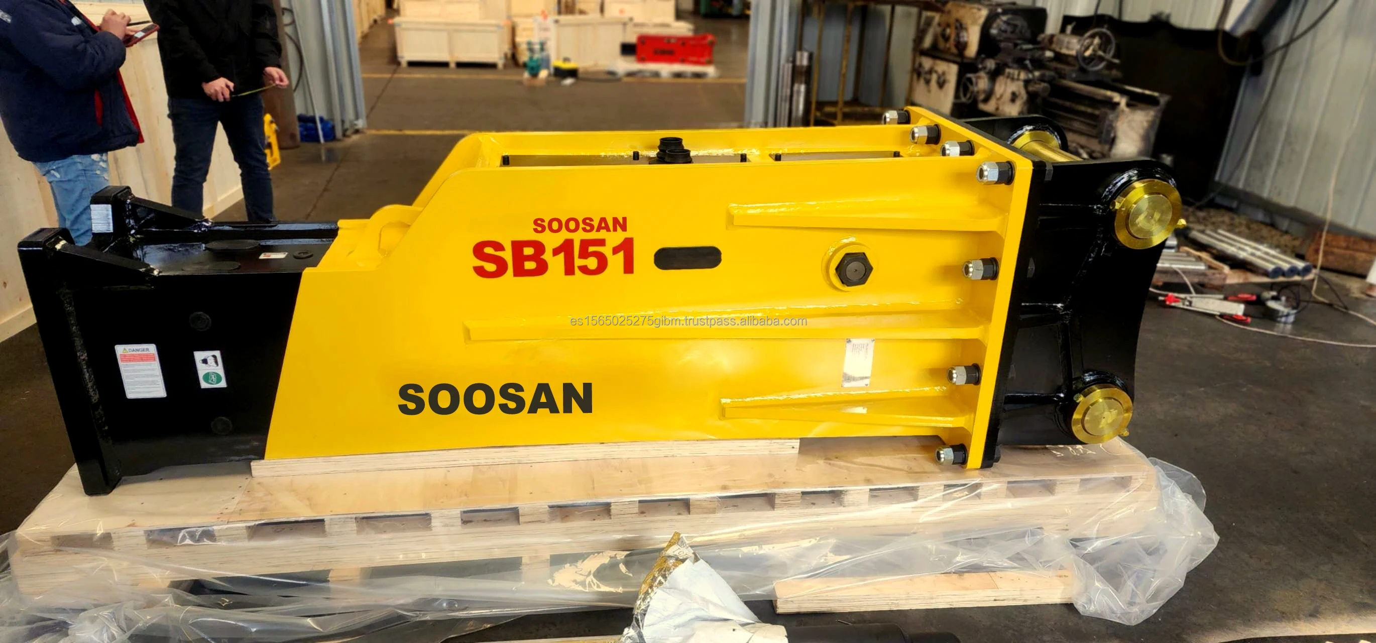 For New Hydraulic Breaker Model SB151 Box Type Silence with Engine for ...