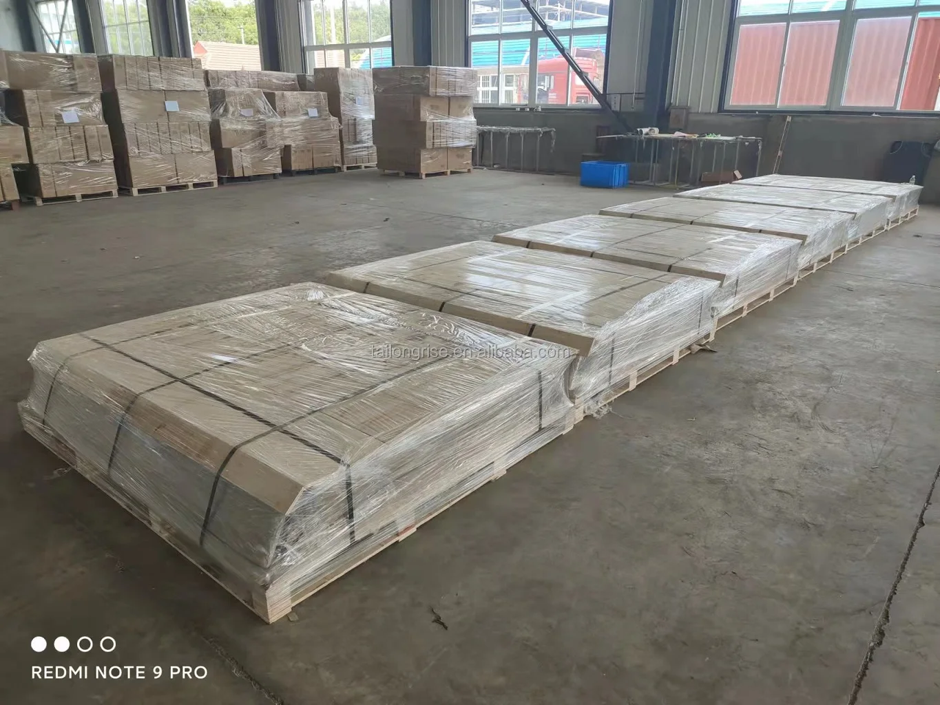 Mobile Loading Dock Leveler Loading And Unloading Forklift Loading Dock ...