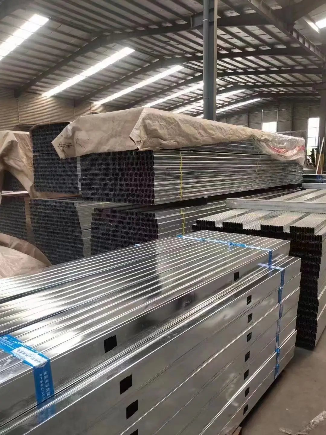 Metal Ceiling Materials - Durable and Versatile Solutions