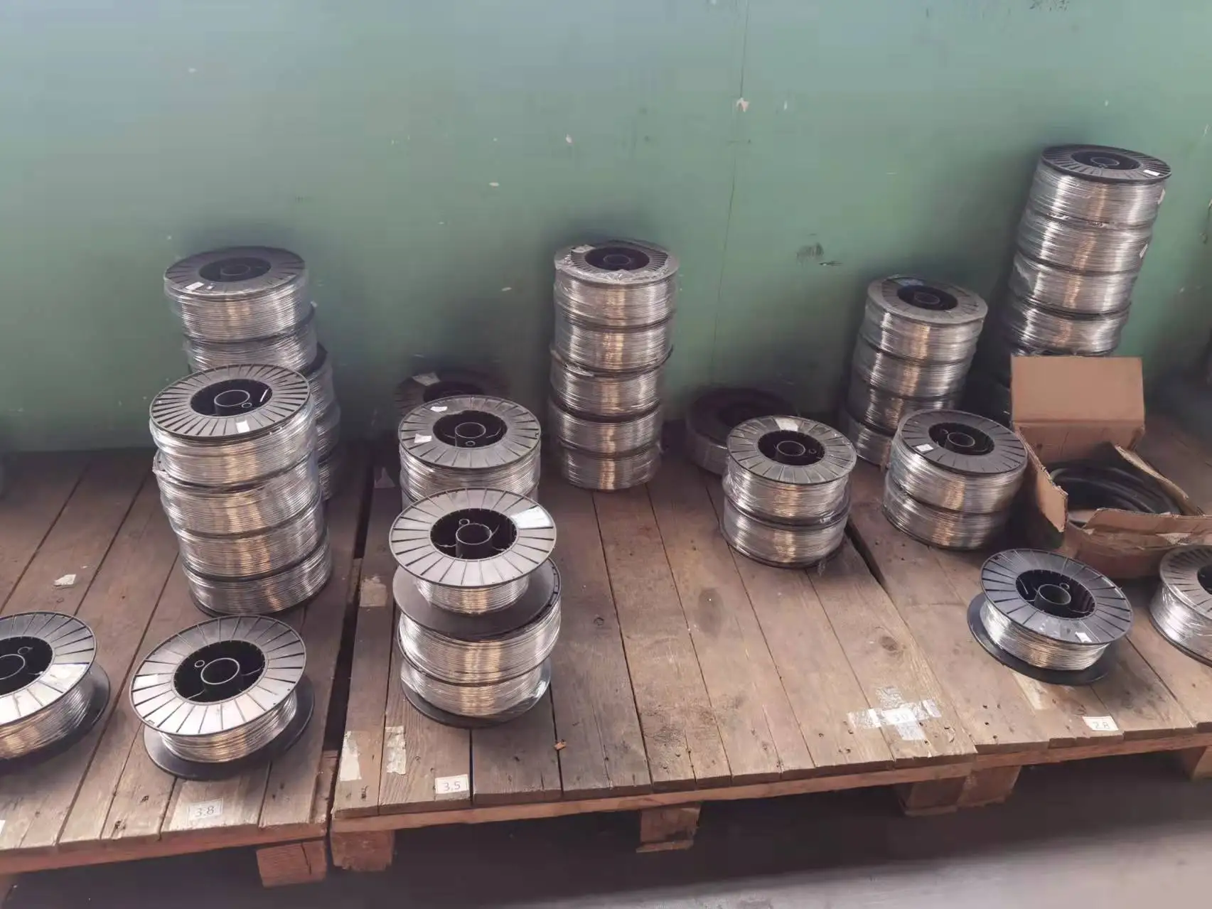 Pure Lead Wire Roll Wooden Packing Dimensions Coil Lead Wire - Buy Pure ...