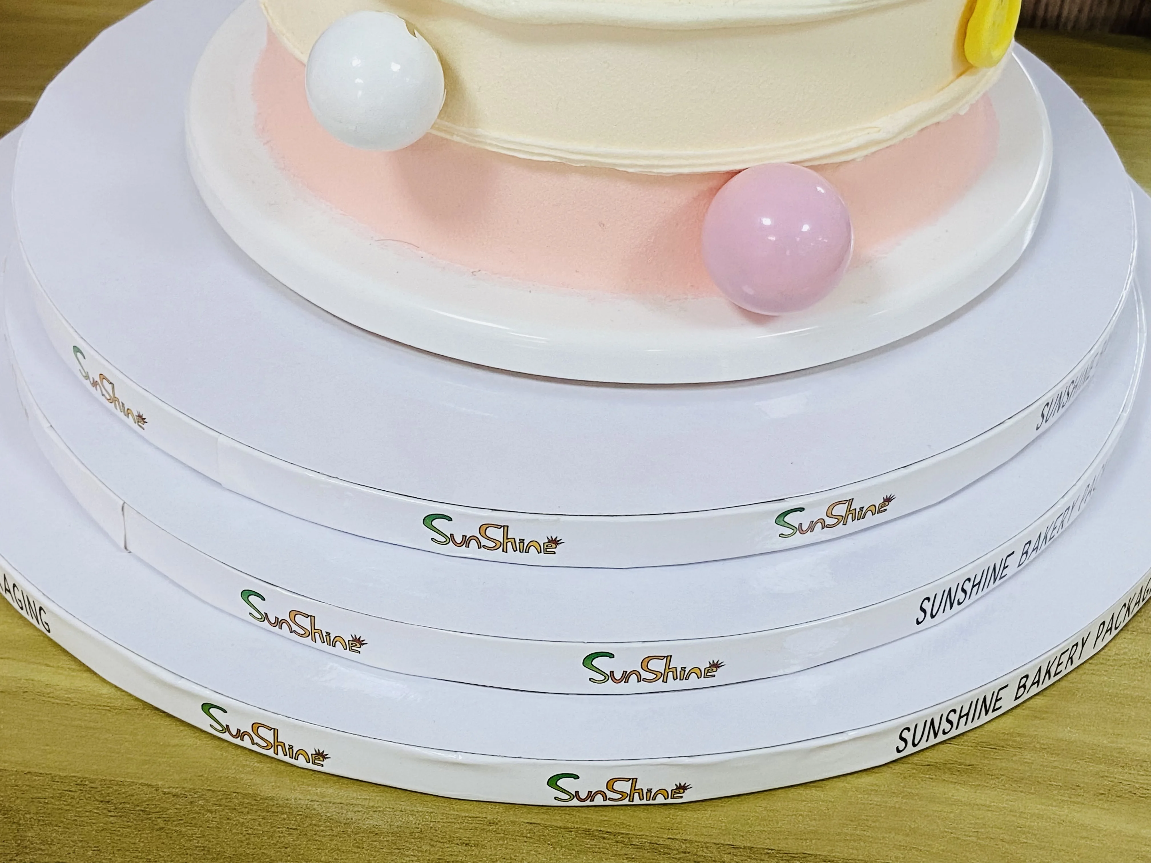 Custom Cake Boards - Personalized Greaseproof Solutions