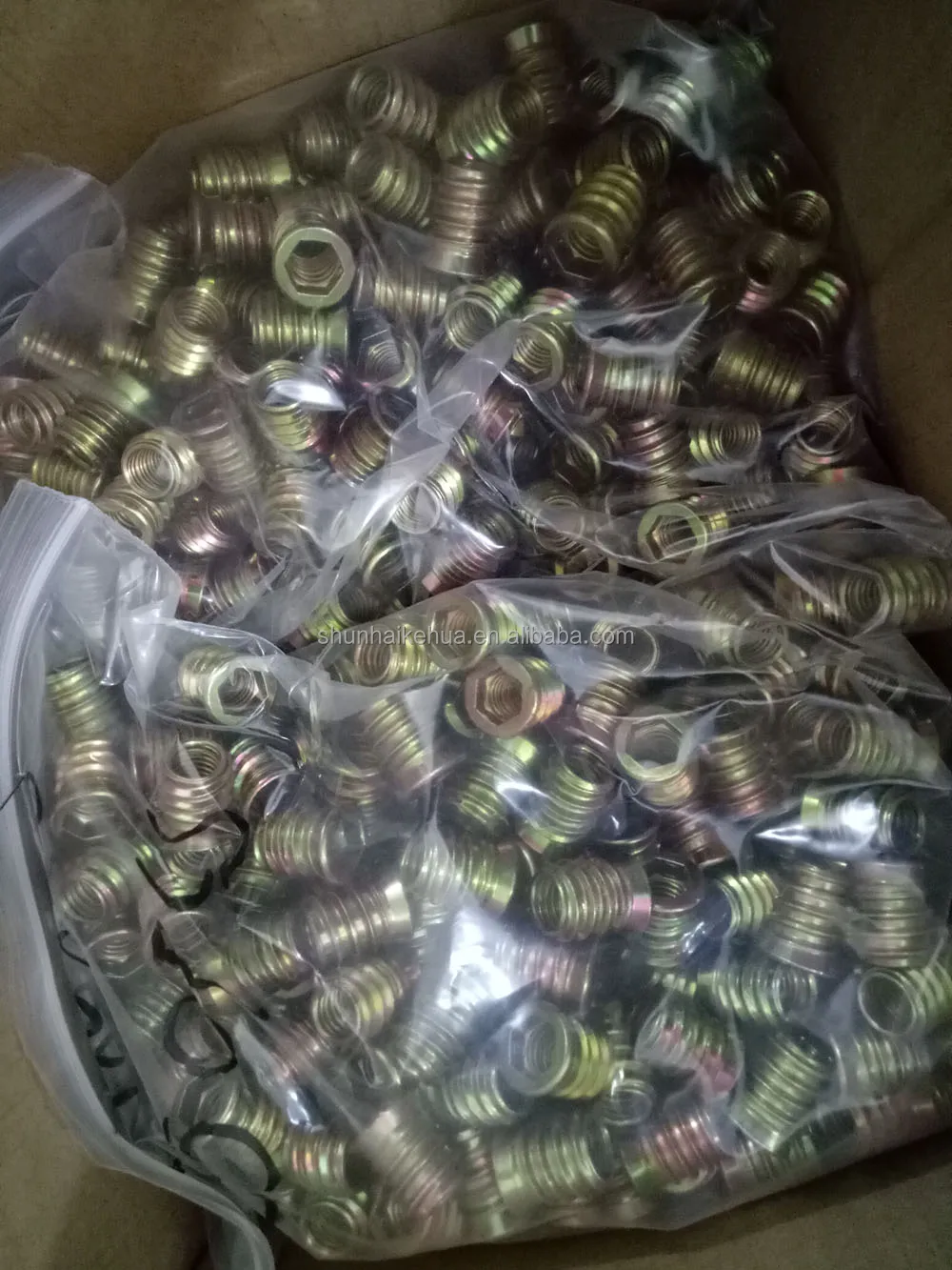 M4 M5 M6 M8 B-Type Barbed Threaded Wood Insert Nuts