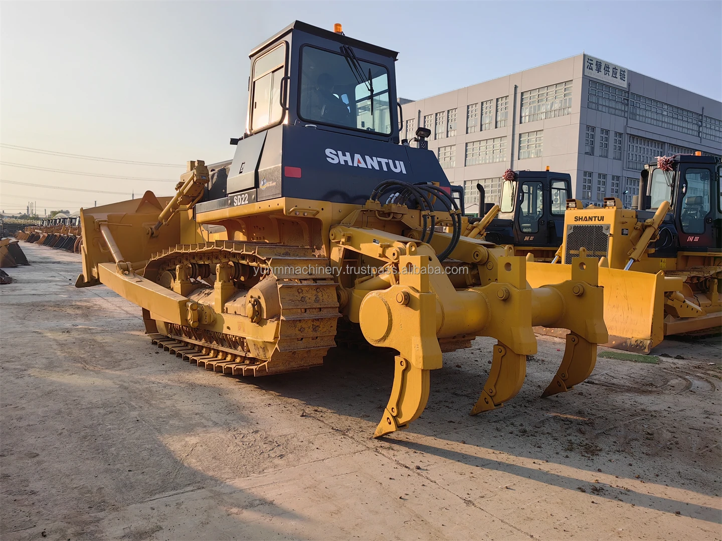 Used Bulldozer Shantui SD22 220HP Bulldozer with Ripper Price| Alibaba.com