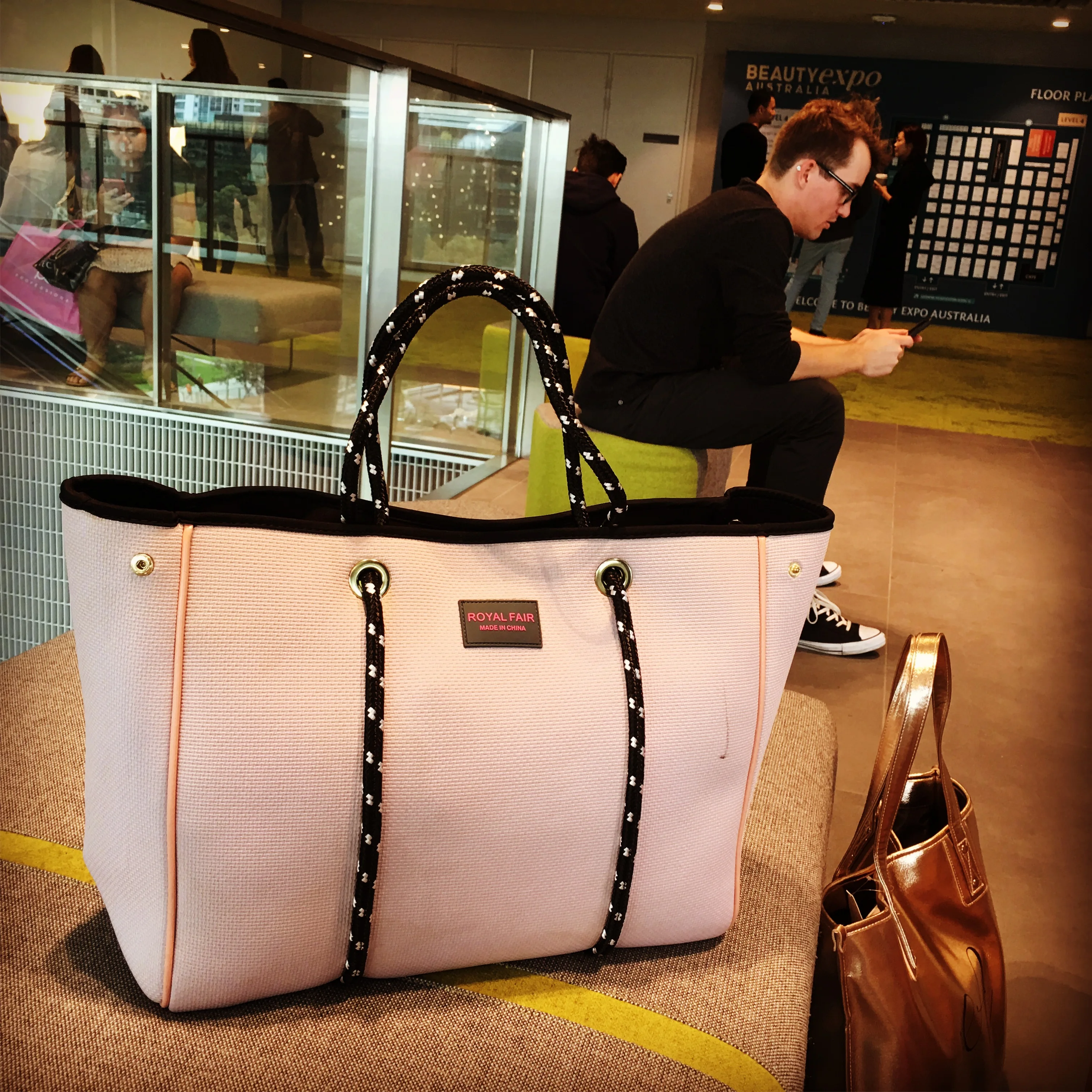 Factory Wholesale Travel Waterproof Portable Cosmetic Neoprene Zipper ...