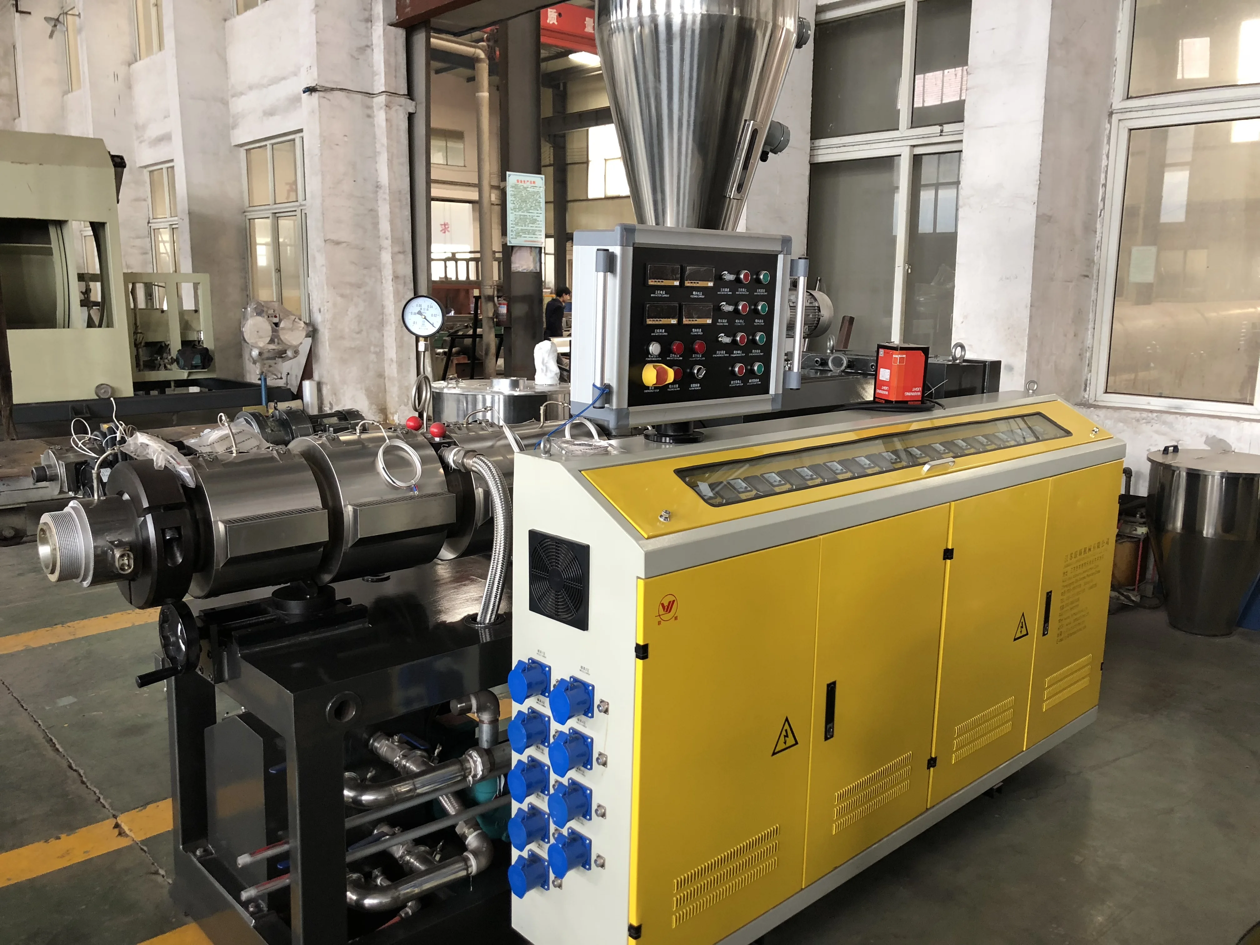 Sjsz Plastic Conical Twin Screw Extruders Machine Price - Buy Plastic ...