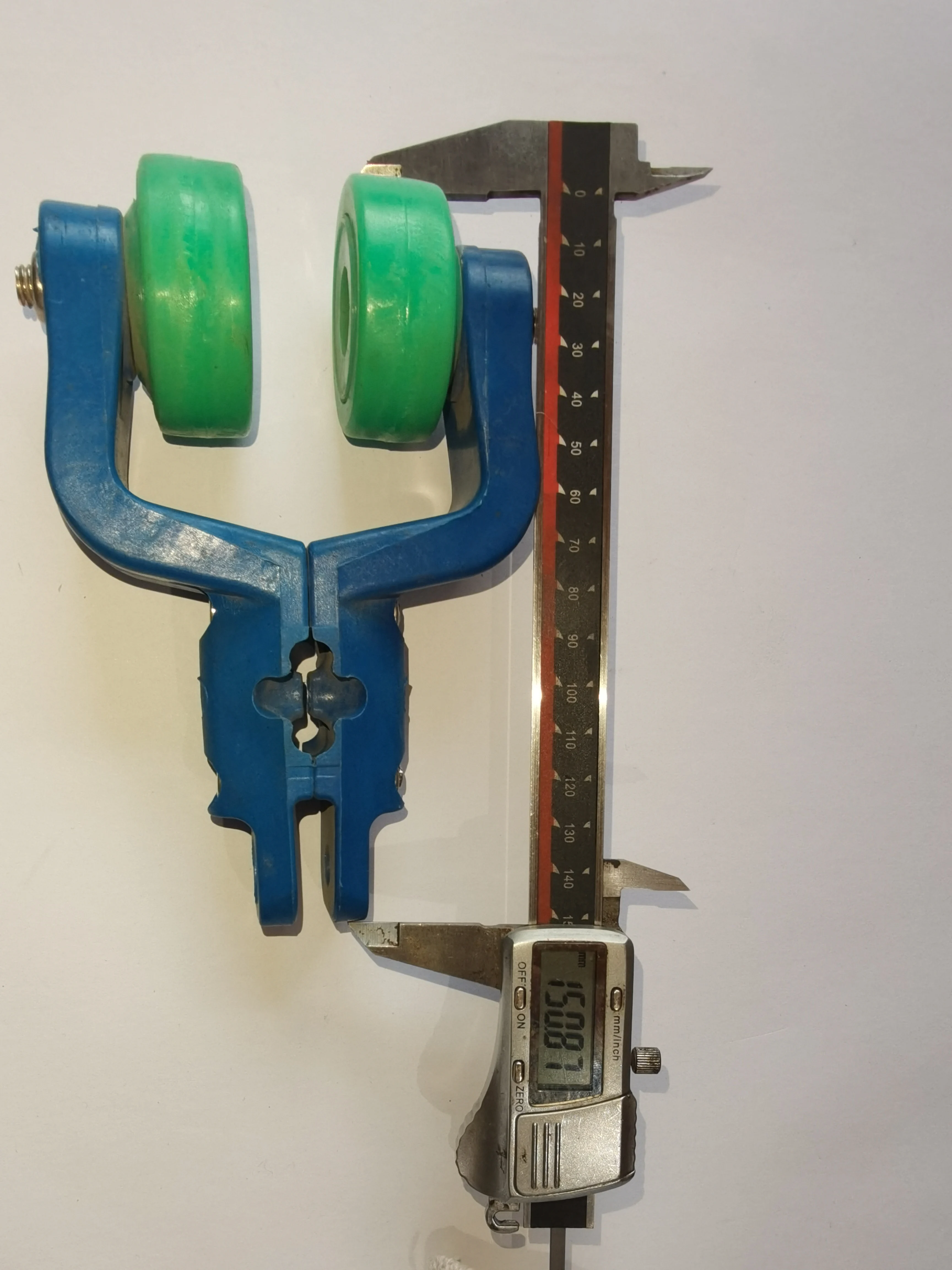 Plastic Nylon Material Overhead Conveyor Trolleys For Chicken ...