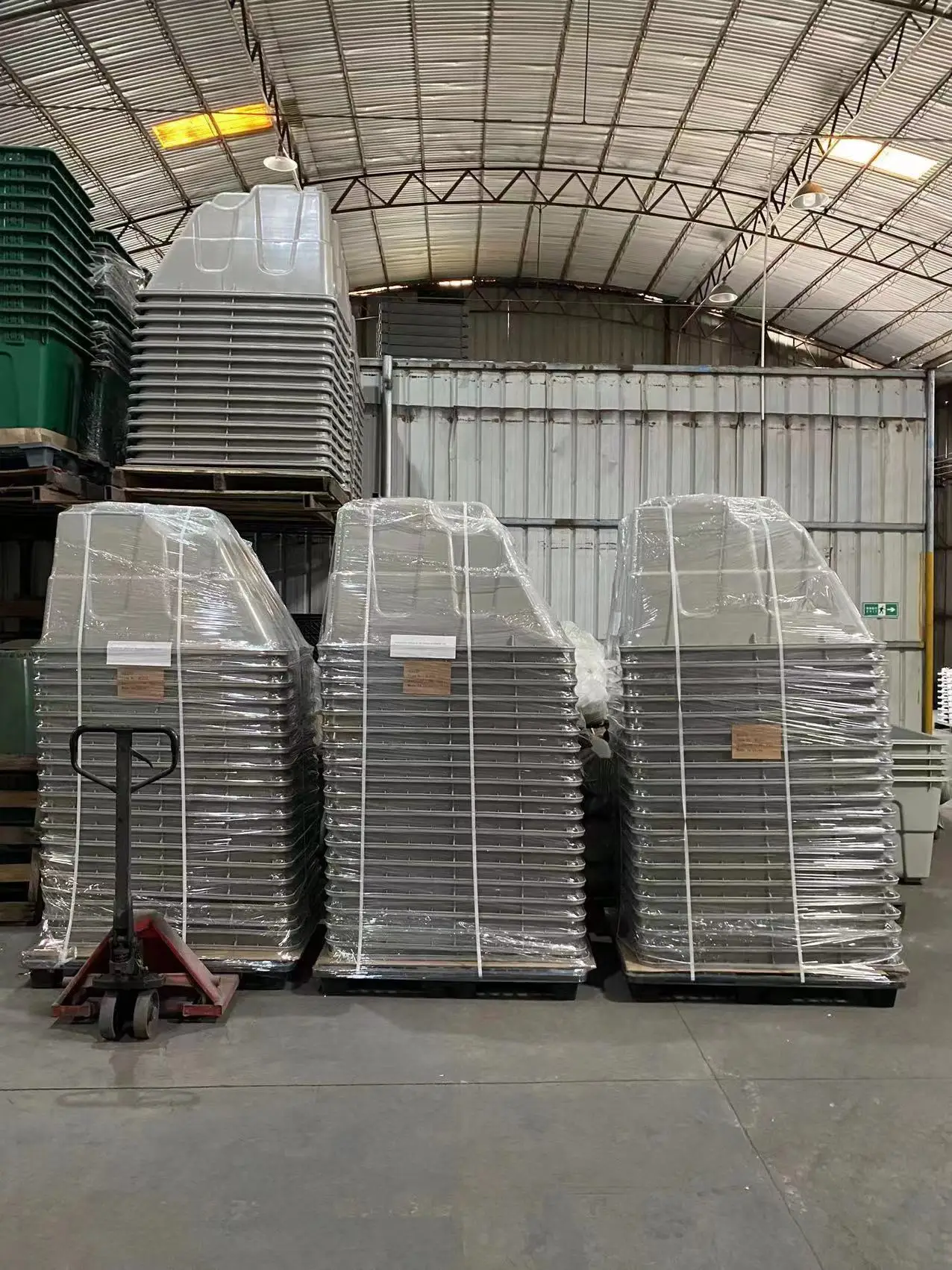 Multifunction Plastic Laundry Trolley Storage Moving Cart For Warehouse ...