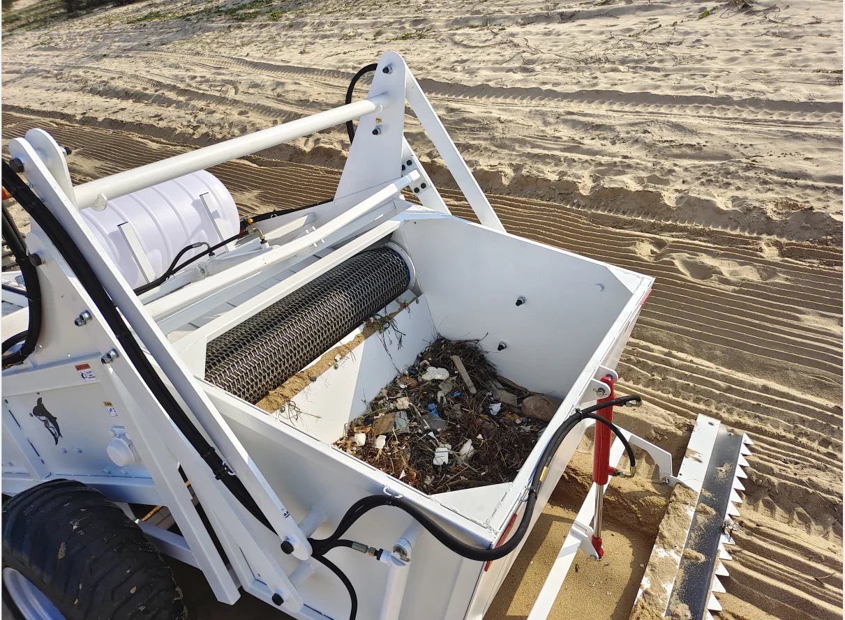 Hydraulic Beach Cleaning Machine - Efficient & Durable
