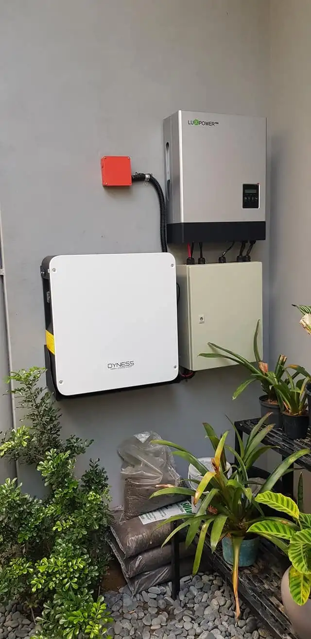 Luxpower Hybrid LXP 3-5K Inverter - 60kw Parallel Capacity