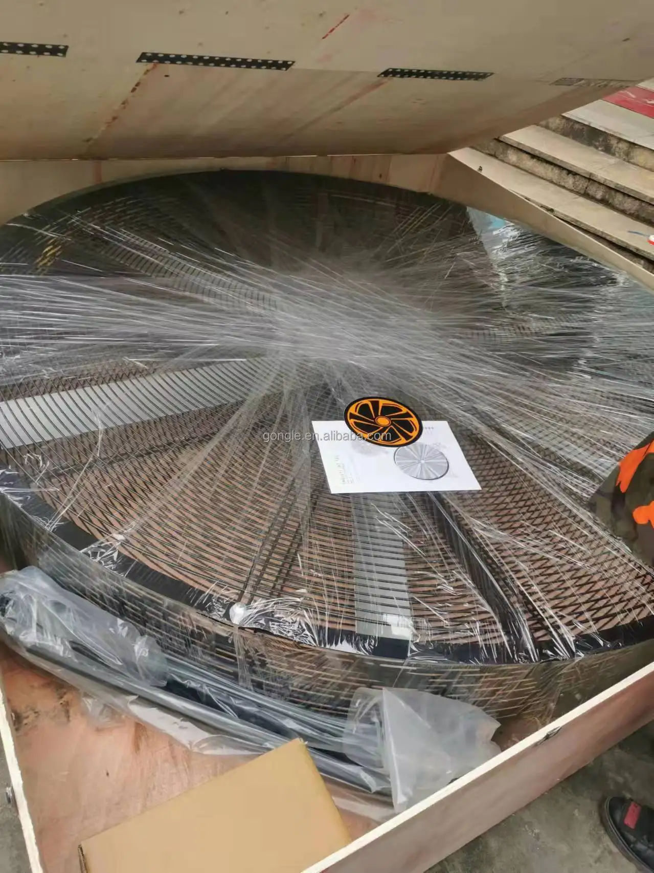 79in 2M Diameter Industrial Floor Stand Fan - High Efficiency