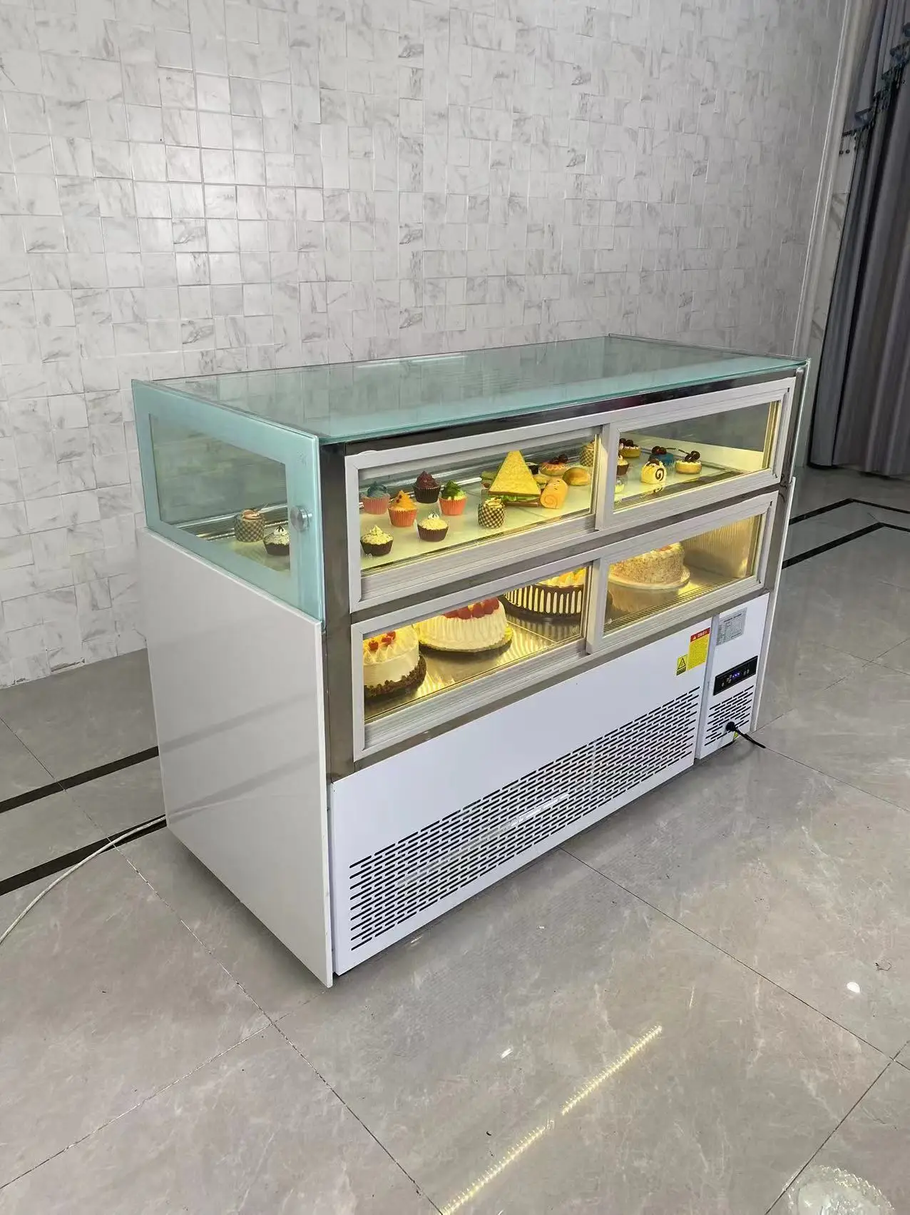 Modern Coffee Shop Counter Design Display Dessert Bar Counter ...