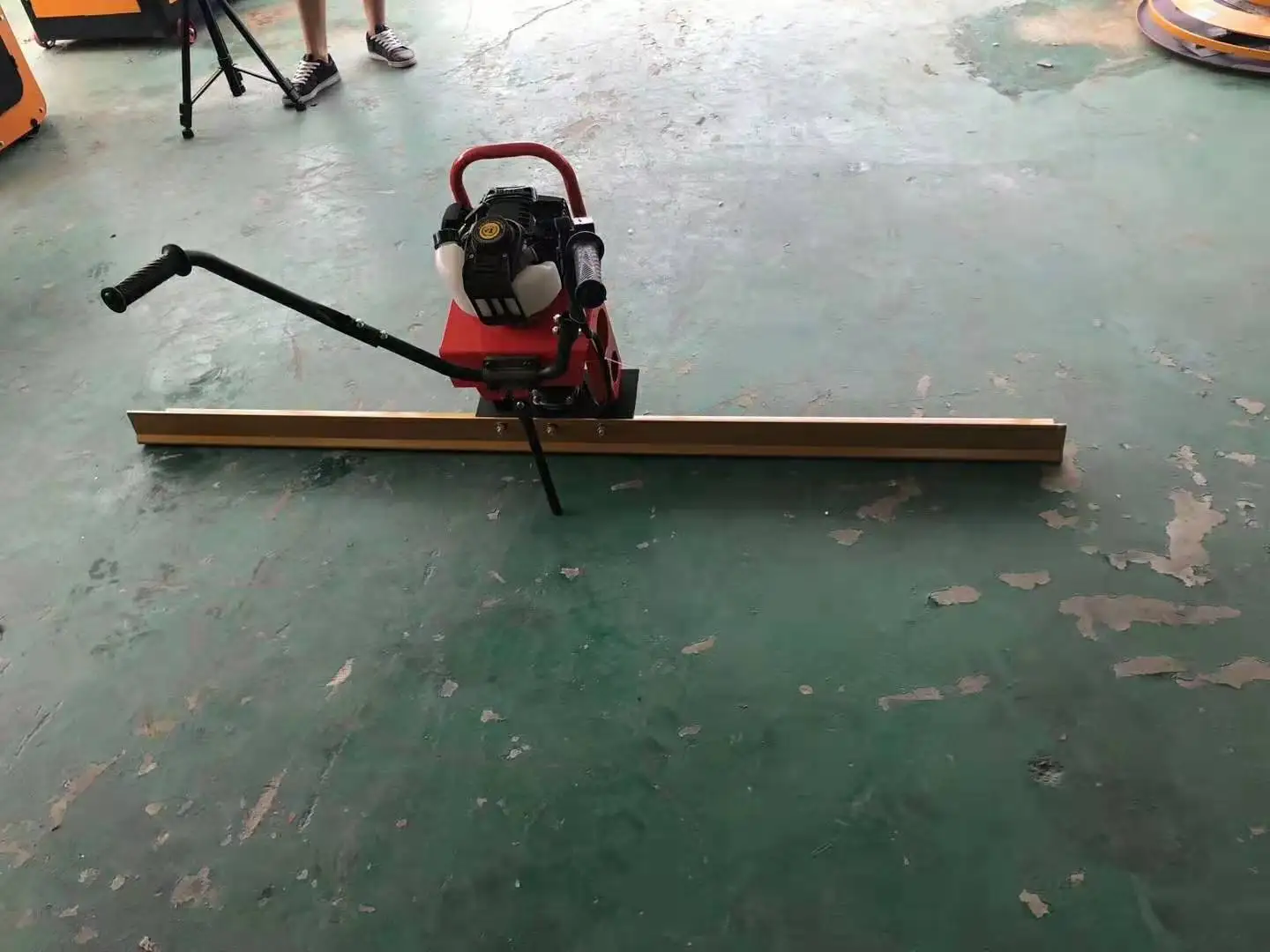 Pavement Slurry Leveling Ruler Complete Walk-behind Paving Leveler ...