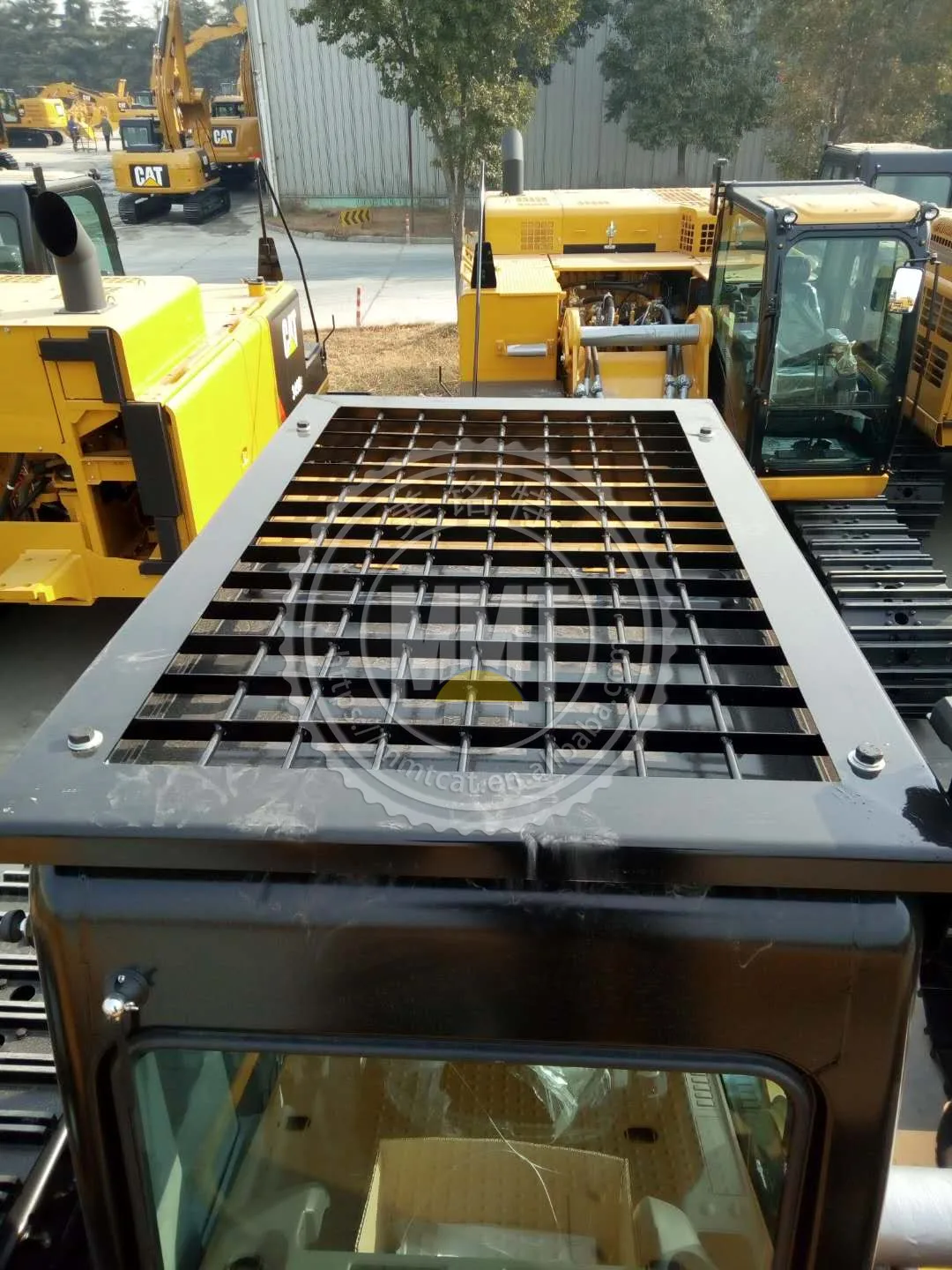 Alibaba.com: Window Protect Guard 316-8908 Front Excavator Cab Guard ...