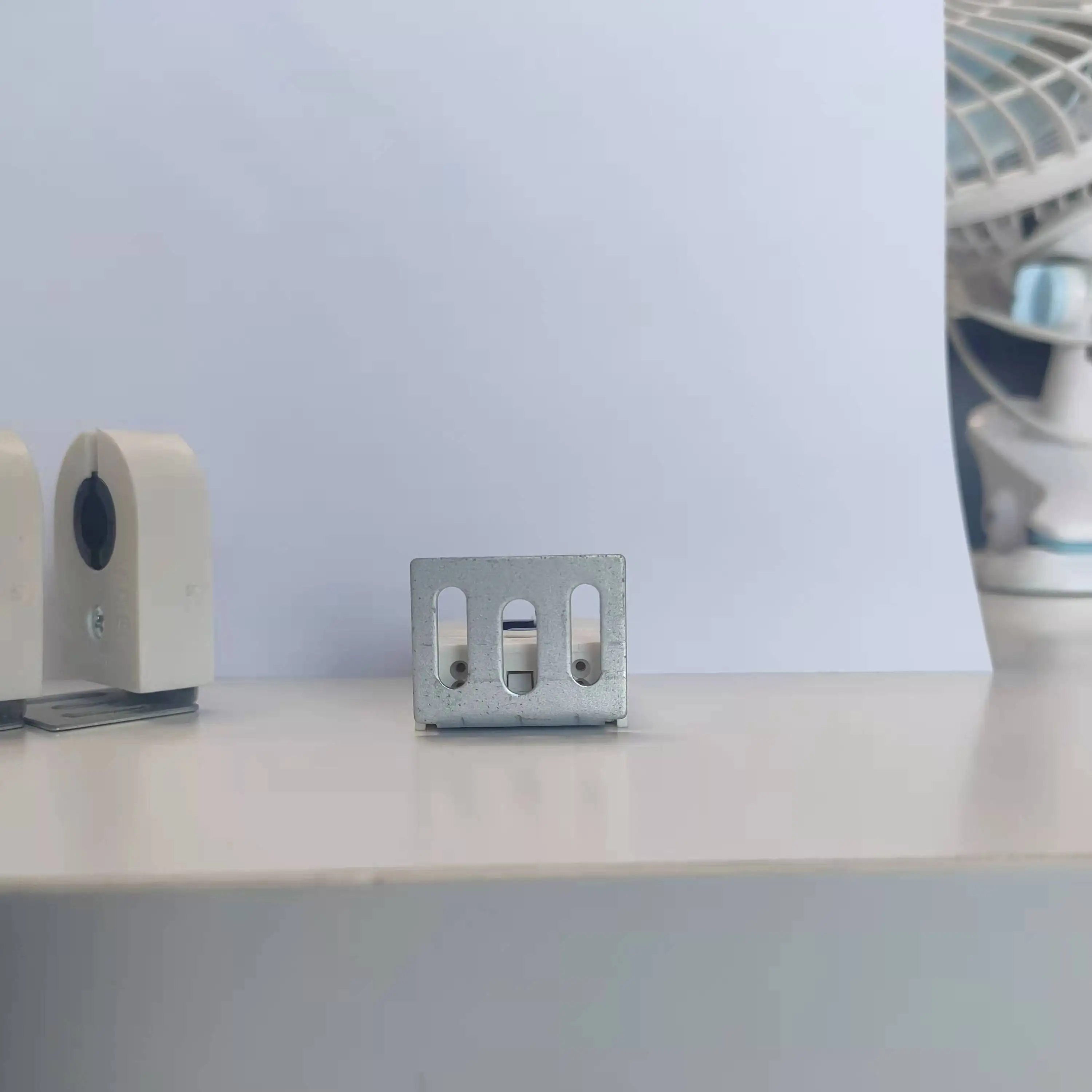 IMPA 791521 Spring Loaded Rotor Type Fluorescent Lamp Bulb Holders