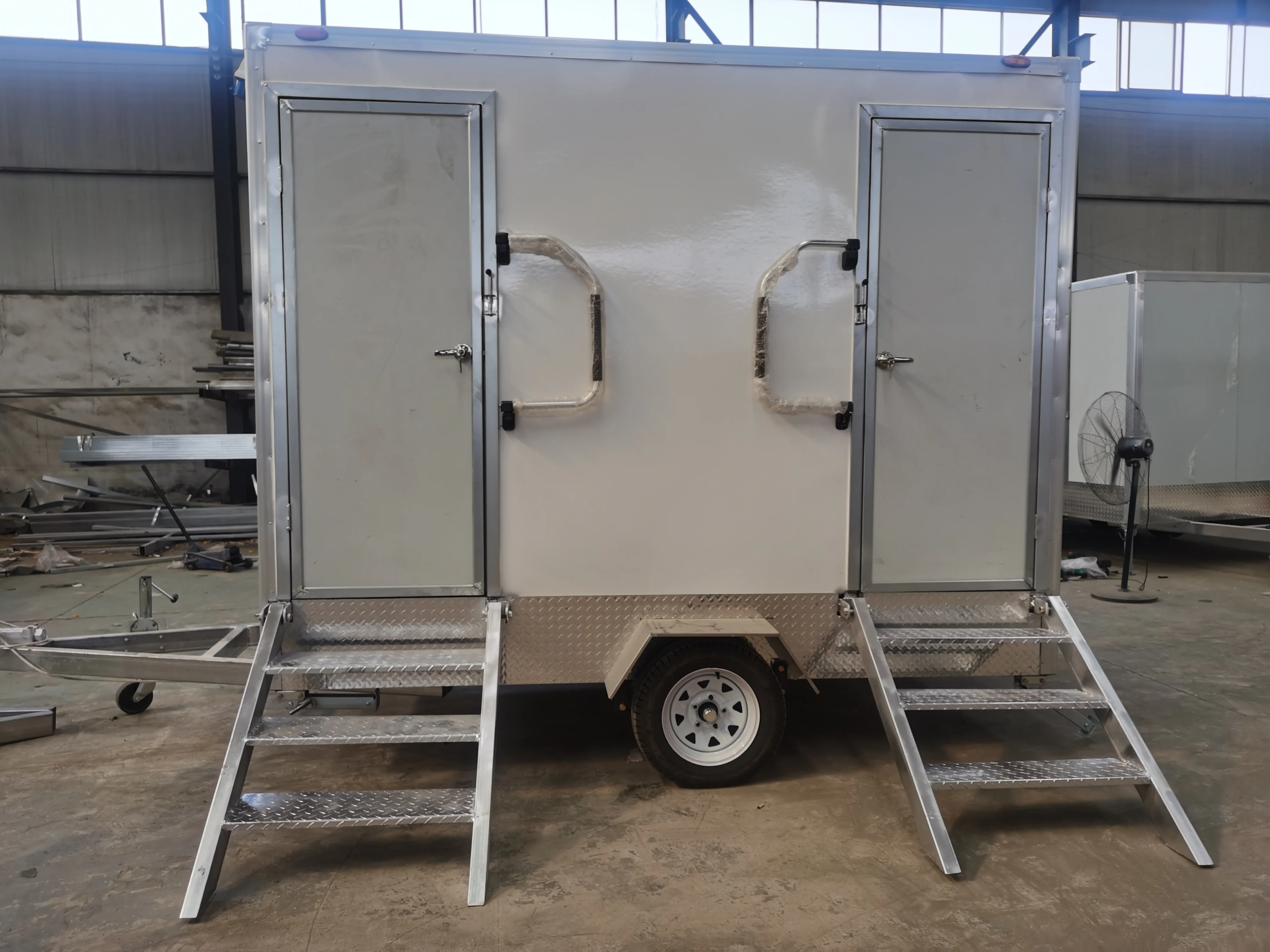Luxury Portable Toilets Mobile Plastic Restroom Trailer Bathroom ...