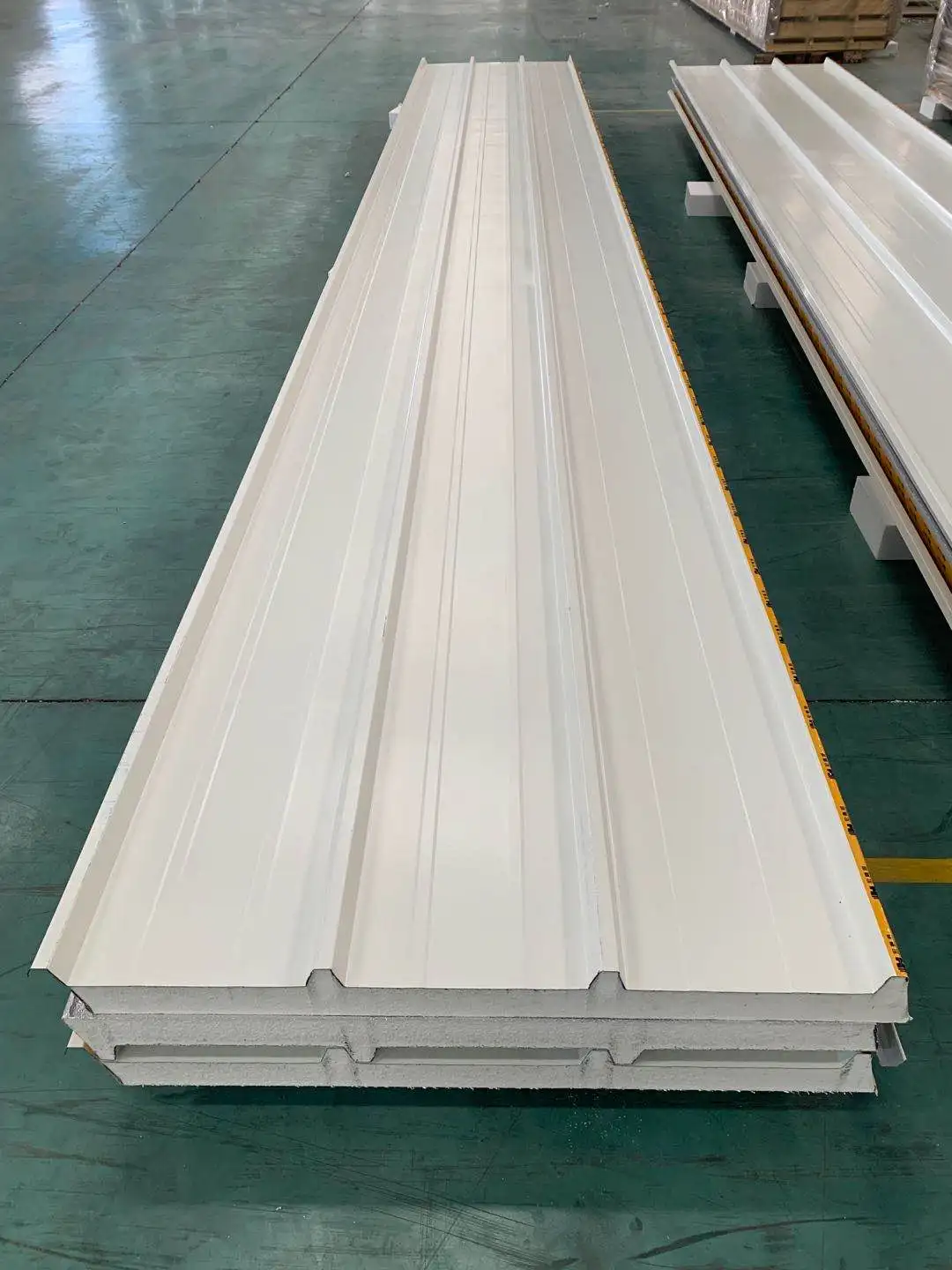 ISO 9001 Sandwich Panel Polyurethane PU/PIR Insulated 200mm