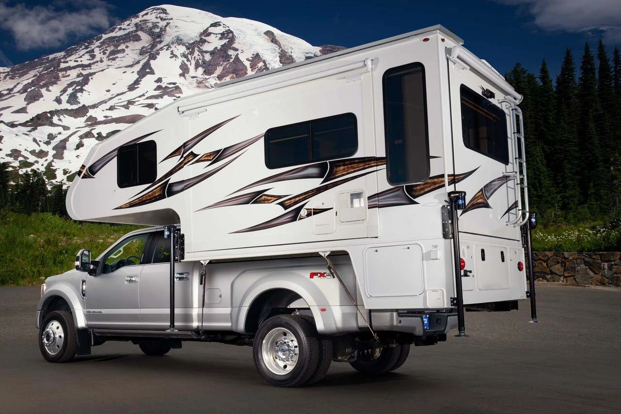2024 Fiberglass Travel Trailers - Demountable Offroad Campers