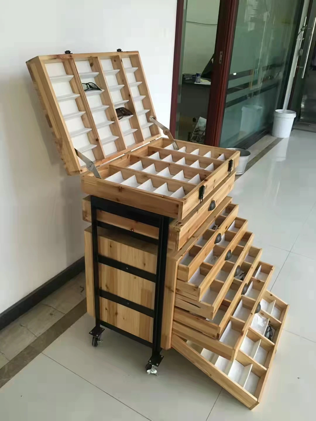 Sunglasses Display Organiser Box - Store & Showcase Eyewear