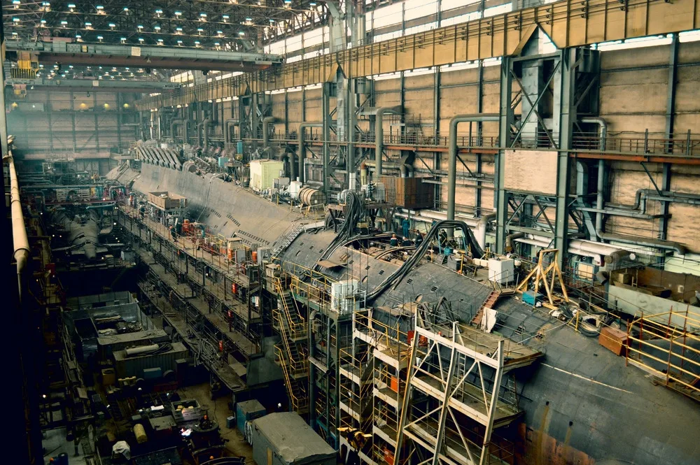 Shipyard Shipbuilding Industrial Big Huge Large Heavy Strong Tube Pipe ...